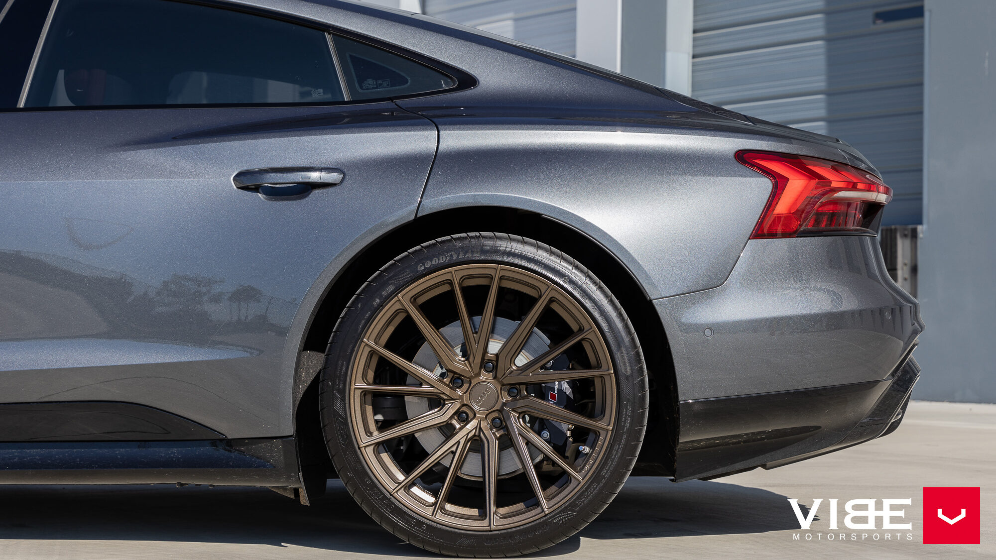 AUDI E-TRON GT - HYBRID FORGED SERIES: HF-4T - Vossen Wheels