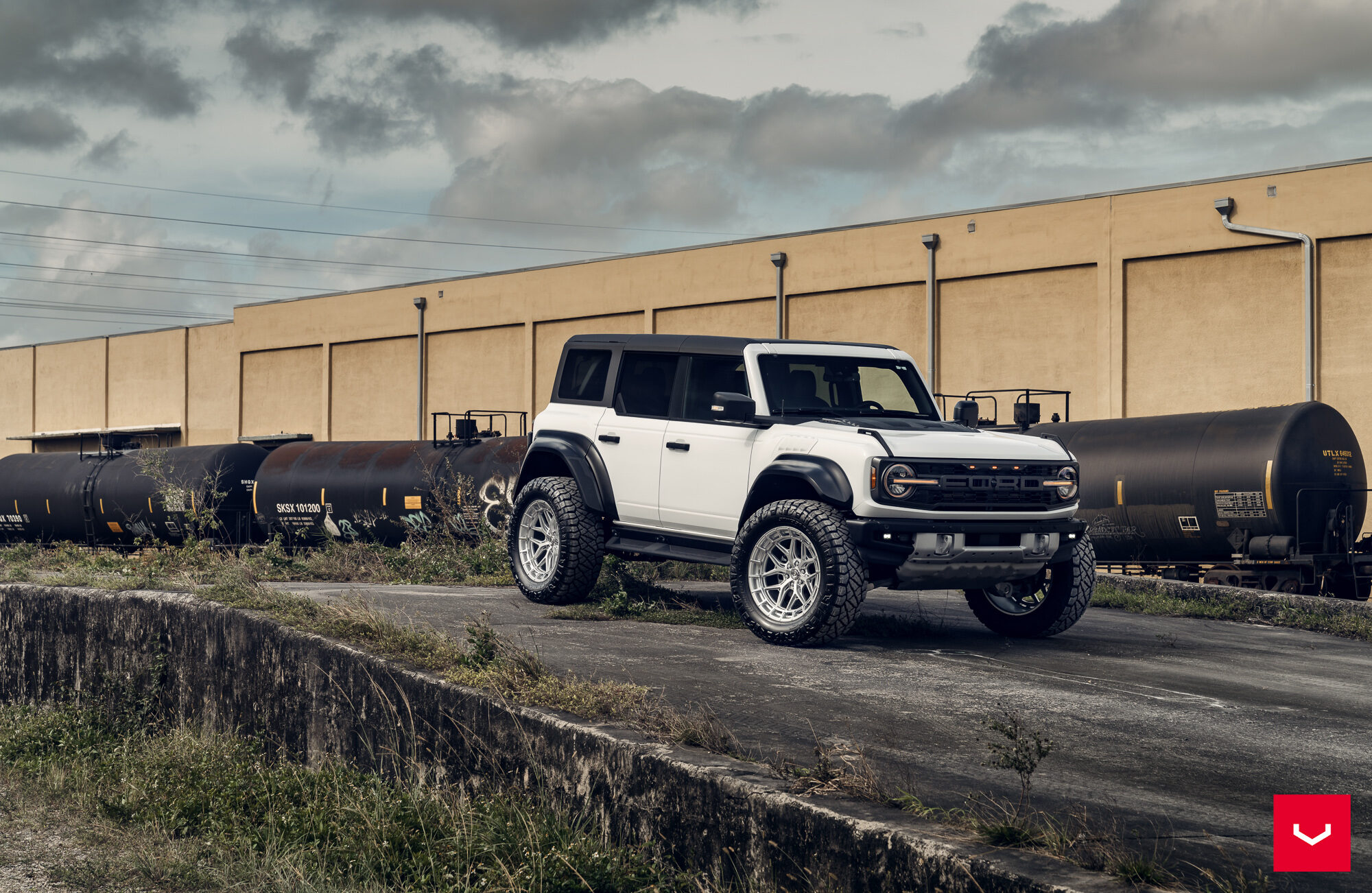 FORD BRONCO RAPTOR - HYBRID FORGED SERIES: HFX-1 - Vossen Wheels