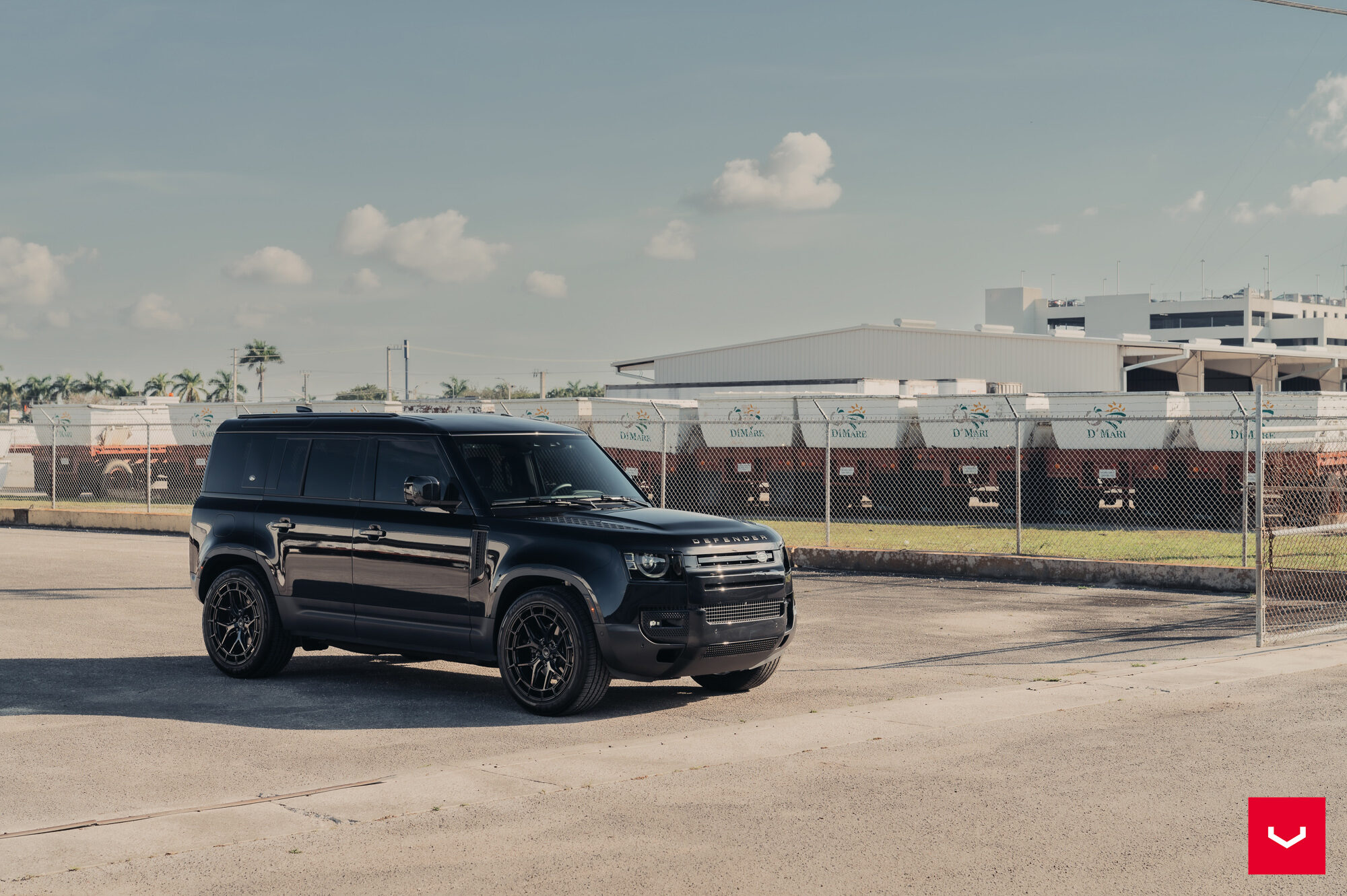 LAND ROVER DEFENDER - HYBRID FORGED SERIES: HFX-1 (5-LUG) - Vossen Wheels