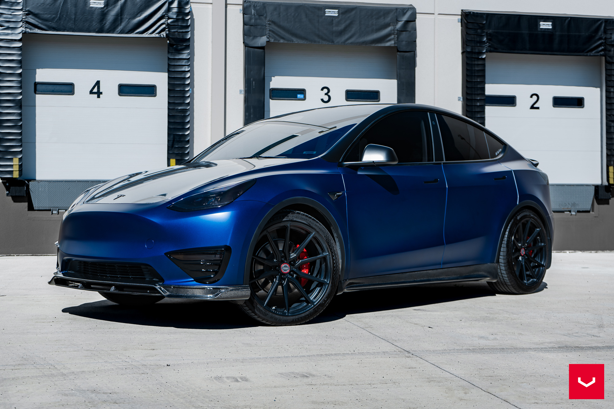 TESLA MODEL Y - HYBRID FORGED SERIES: HF-3 - Vossen Wheels
