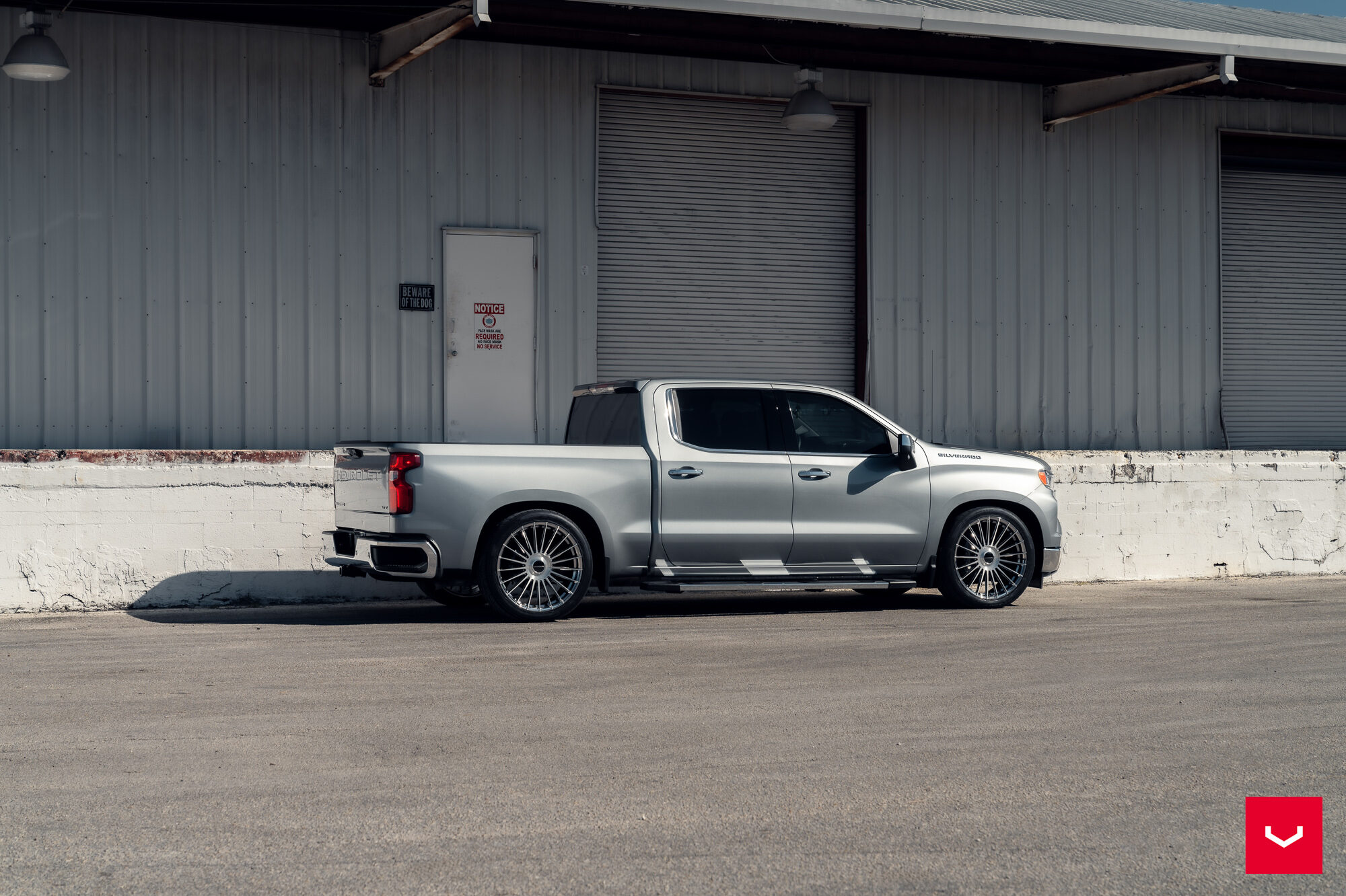 CHEVROLET SILVERADO - HYBRID FORGED SERIES: HF-8 - Vossen Wheels