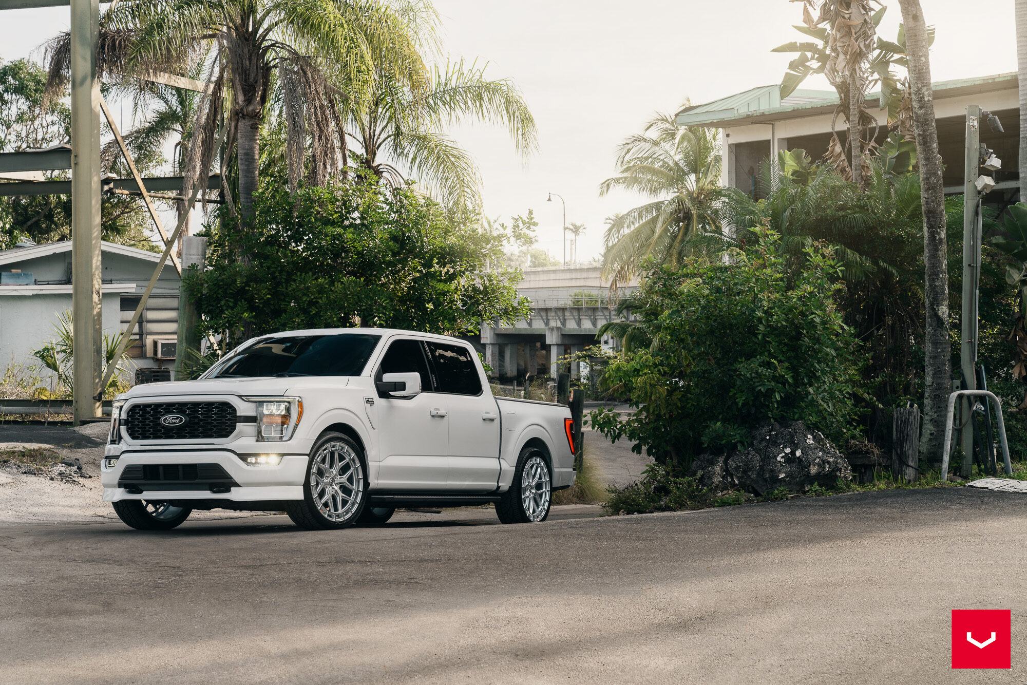 FORD F-150 - HYBRID FORGED SERIES: HFX-1 - Vossen Wheels