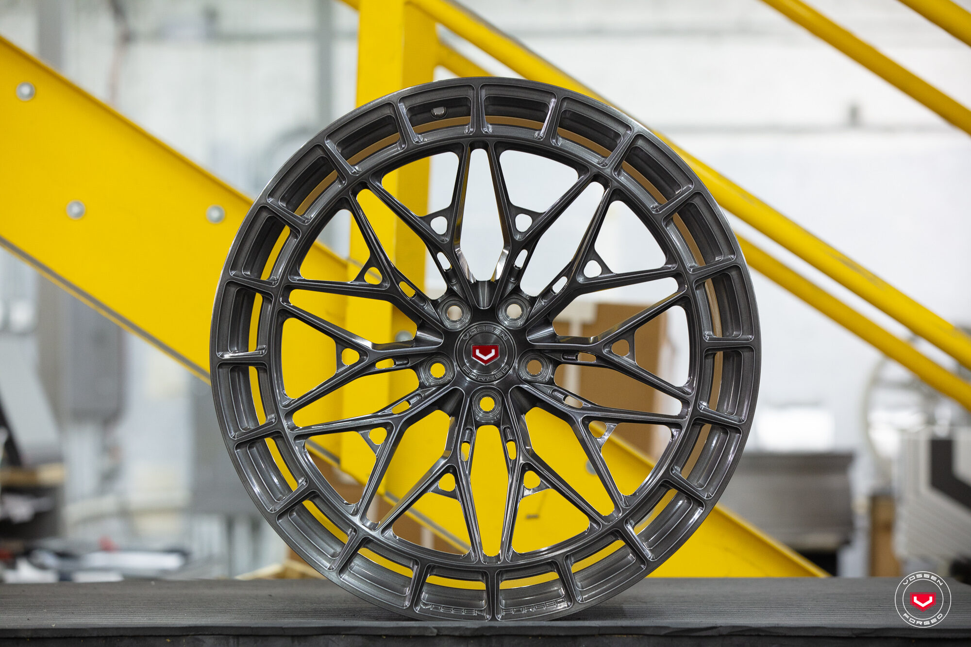 LC3 SERIES: LC3-02 - Vossen Wheels