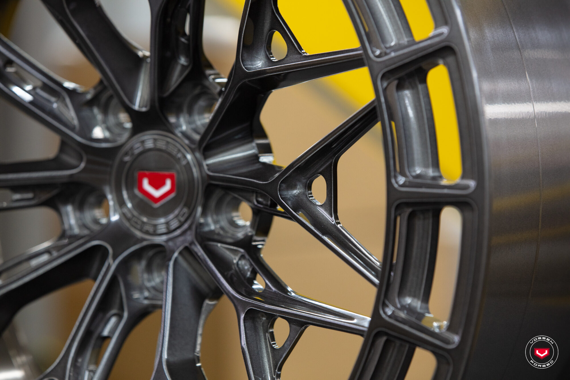 LC3 SERIES: LC3-02 - Vossen Wheels