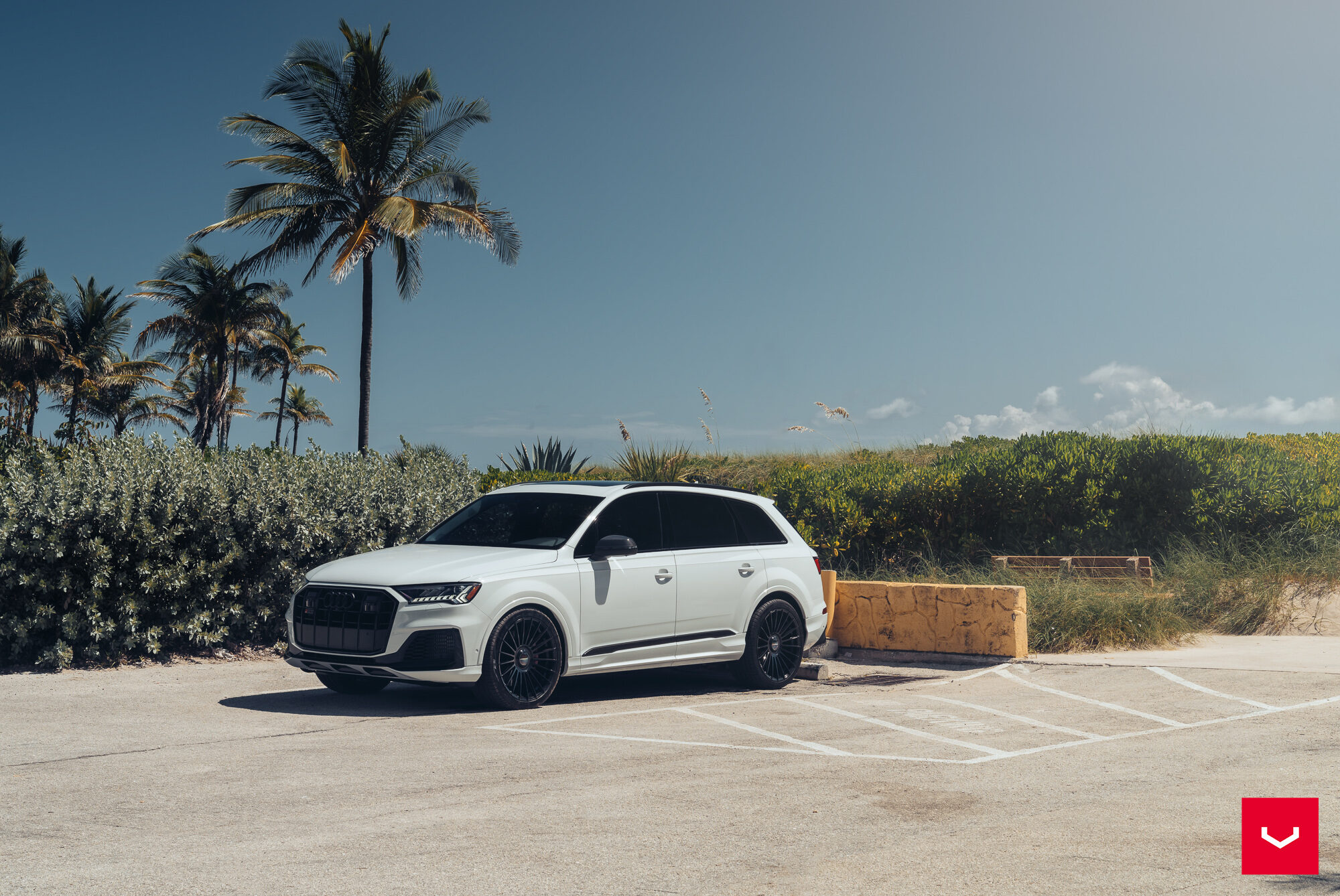 AUDI SQ7 - HYBRID FORGED SERIES: HF-8 - Vossen Wheels