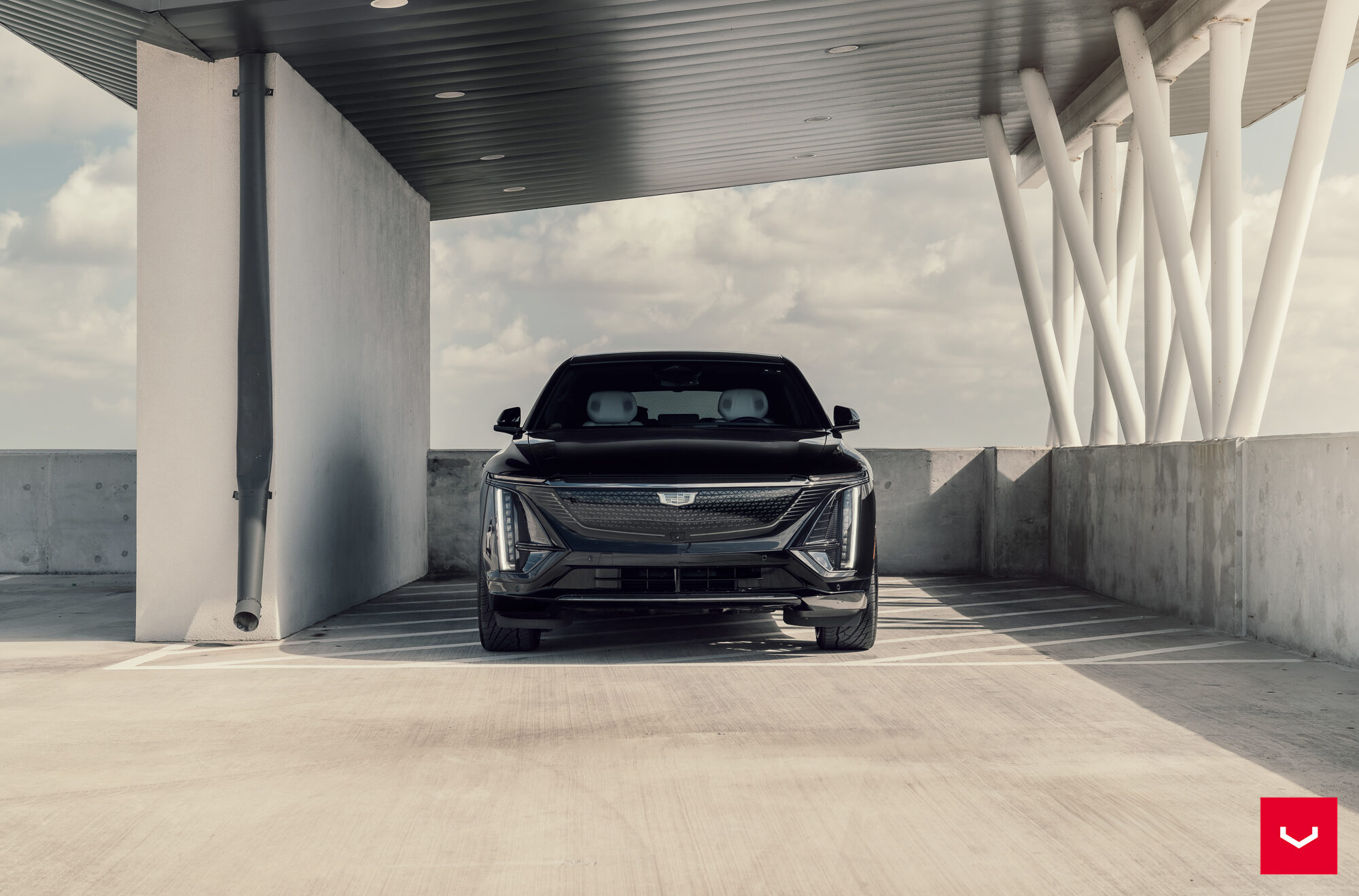 CADILLAC LYRIQ - HYBRID FORGED SERIES: HF6-5 - Vossen Wheels