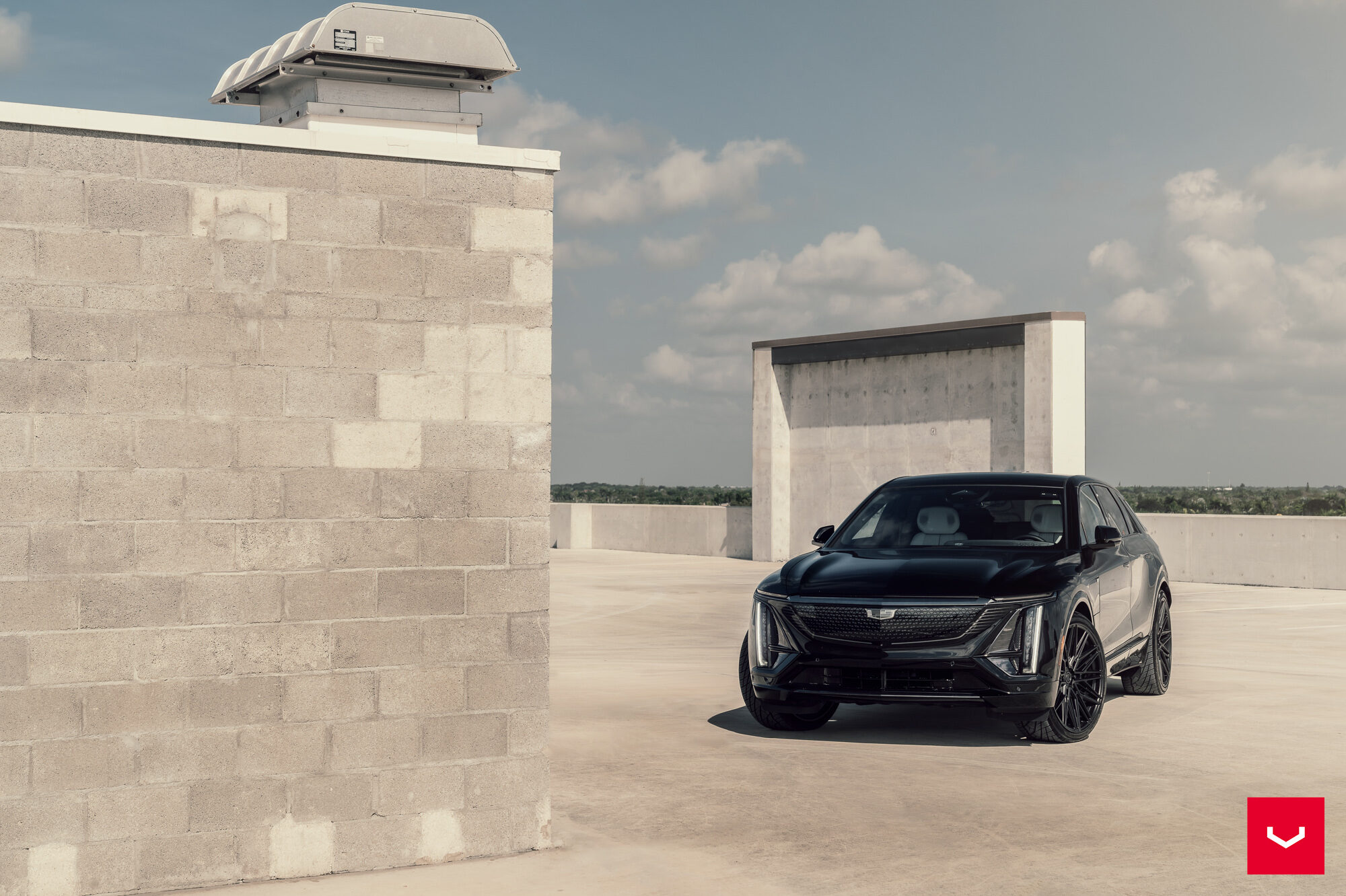 CADILLAC LYRIQ - HYBRID FORGED SERIES: HF6-5 - Vossen Wheels