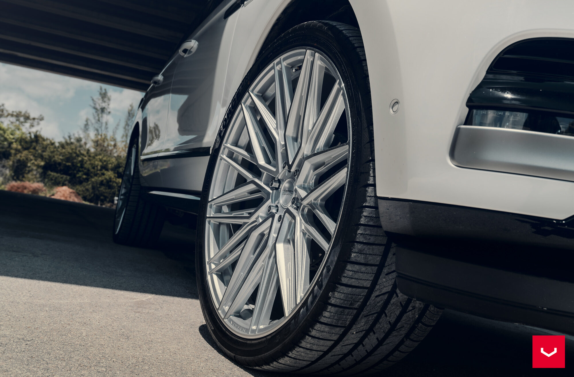 LINCOLN NAVIGATOR - HYBRID FORGED SERIES: HF6-5 - Vossen Wheels