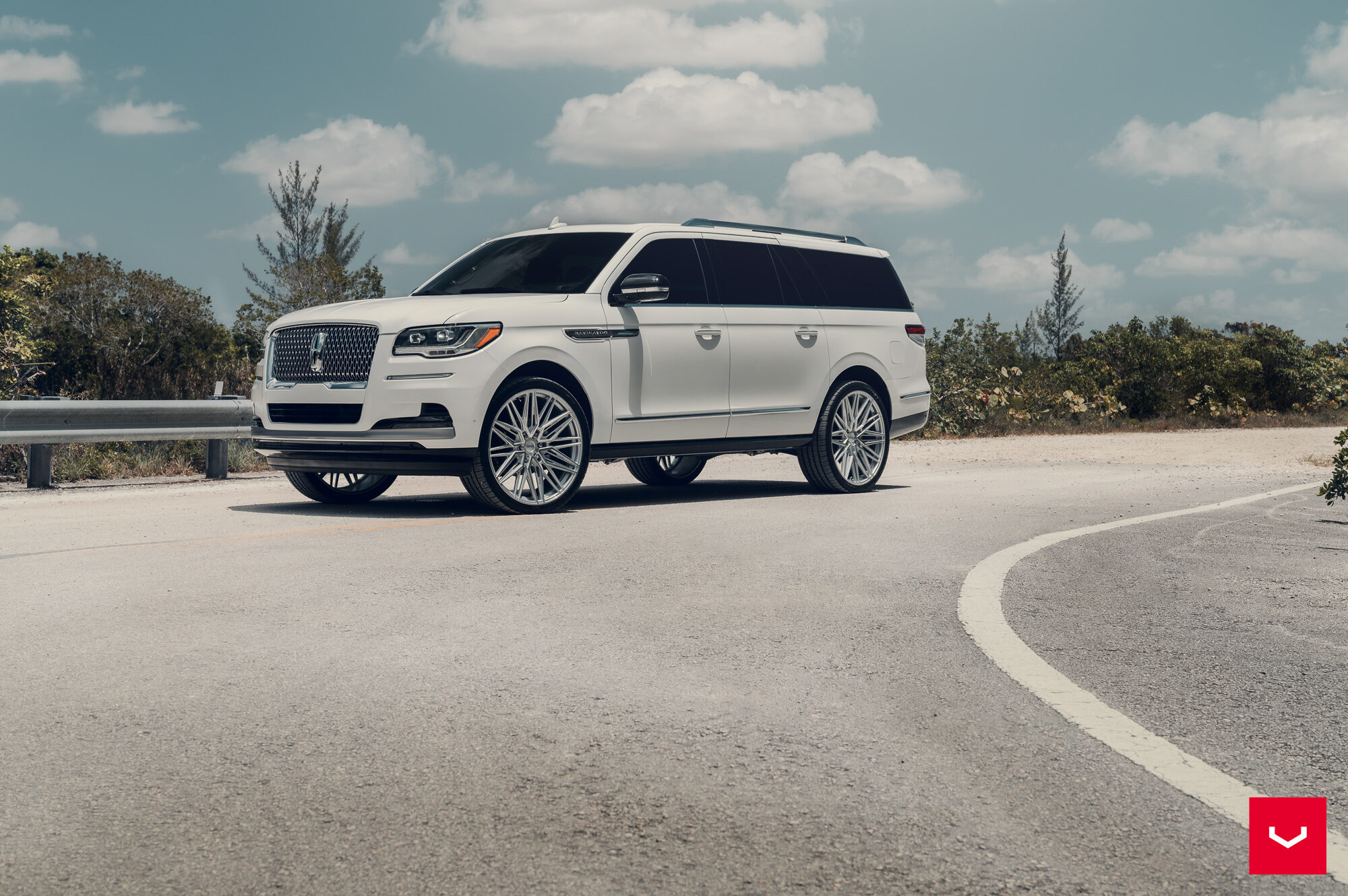 LINCOLN NAVIGATOR - HYBRID FORGED SERIES: HF6-5 - Vossen Wheels