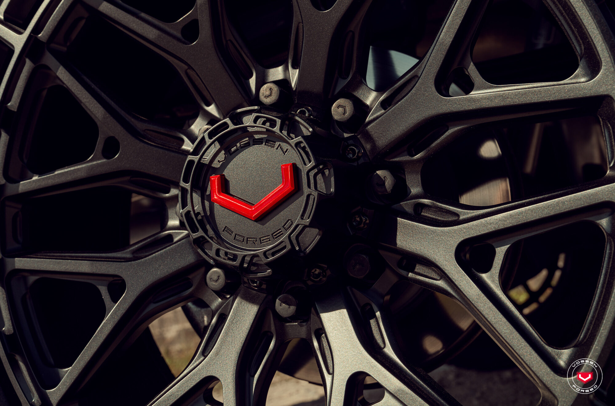 GMC SIERRA DENALI - LCX SERIES: LCX-02 (8-LUG) - Vossen Wheels