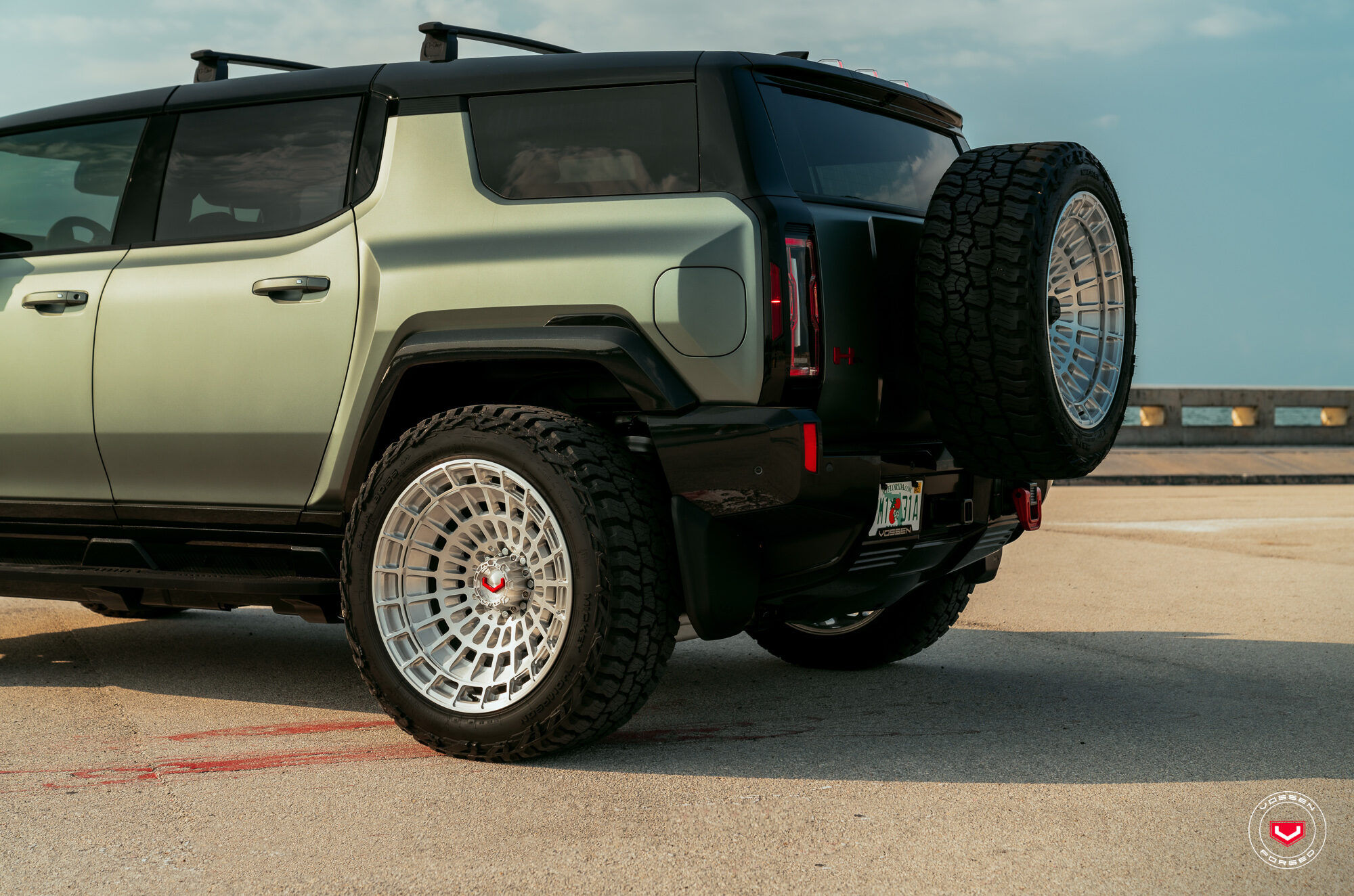 HUMMER EV SUV - LCX SERIES: LCX-04 - Vossen Wheels