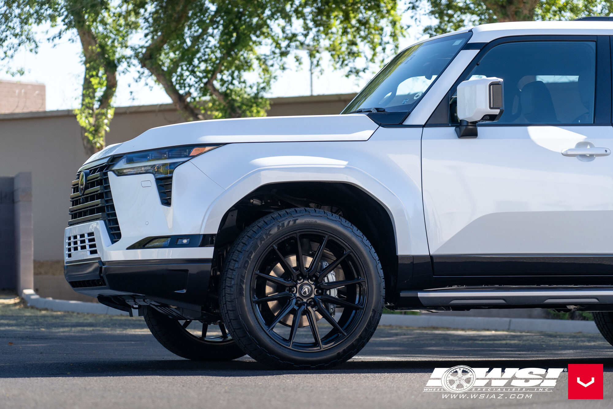 LEXUS GX550 - HYBRID FORGED SERIES: HF6-1 - Vossen Wheels