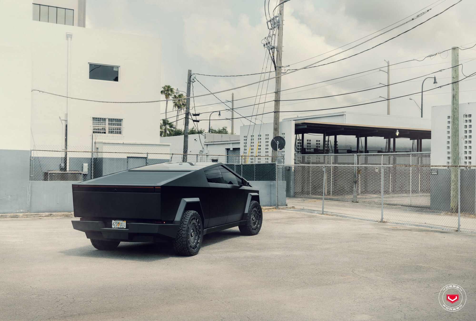 TESLA CYBERTRUCK - LC3 SERIES: LC3-11 - Vossen Wheels