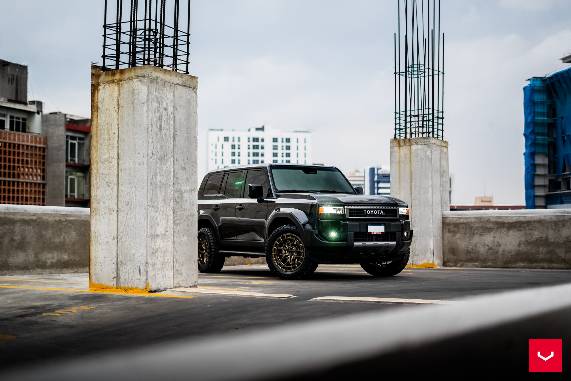 TOYOTA LAND CRUISER PRADO - HYBRID FORGED SERIES: HFX-1 - Vossen Wheels