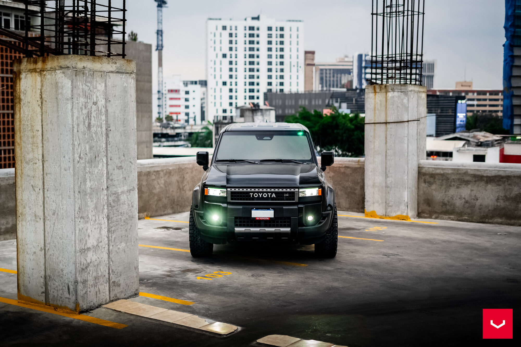 TOYOTA LAND CRUISER PRADO - HYBRID FORGED SERIES: HFX-1 - Vossen Wheels