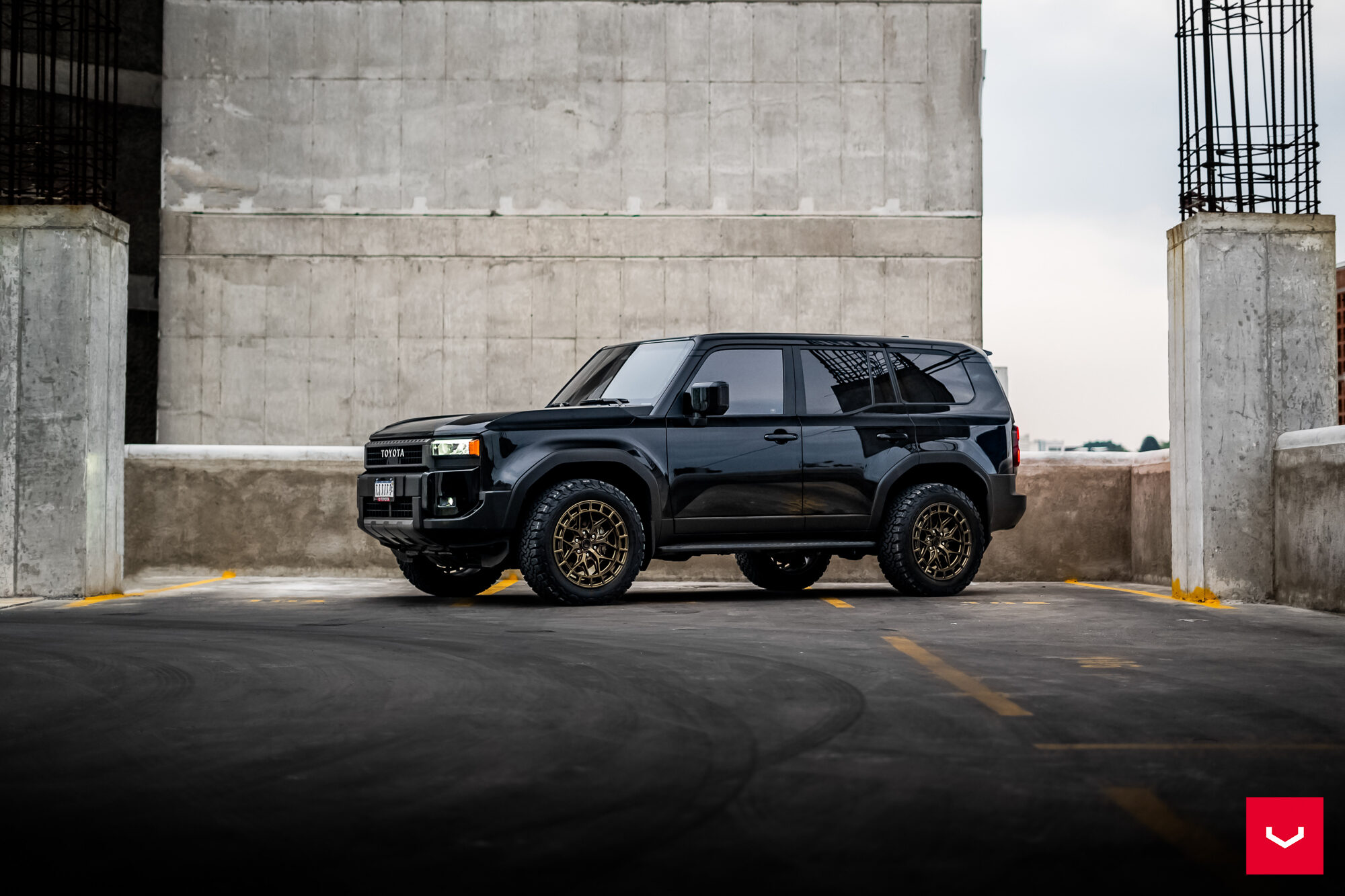 TOYOTA LAND CRUISER PRADO - HYBRID FORGED SERIES: HFX-1 - Vossen Wheels