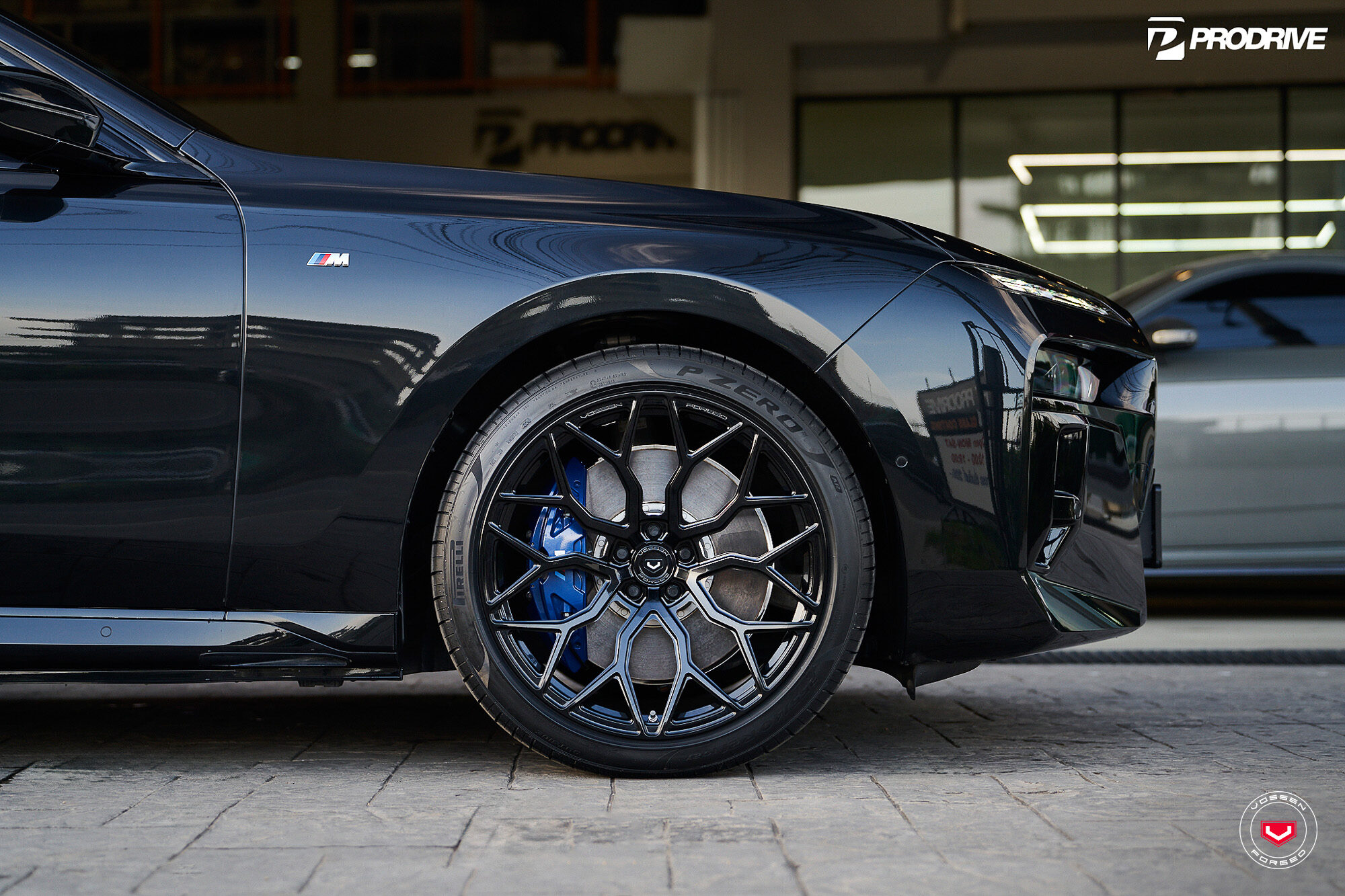 BMW 750e G70 - SERIES 17: S17-01 - Vossen Wheels