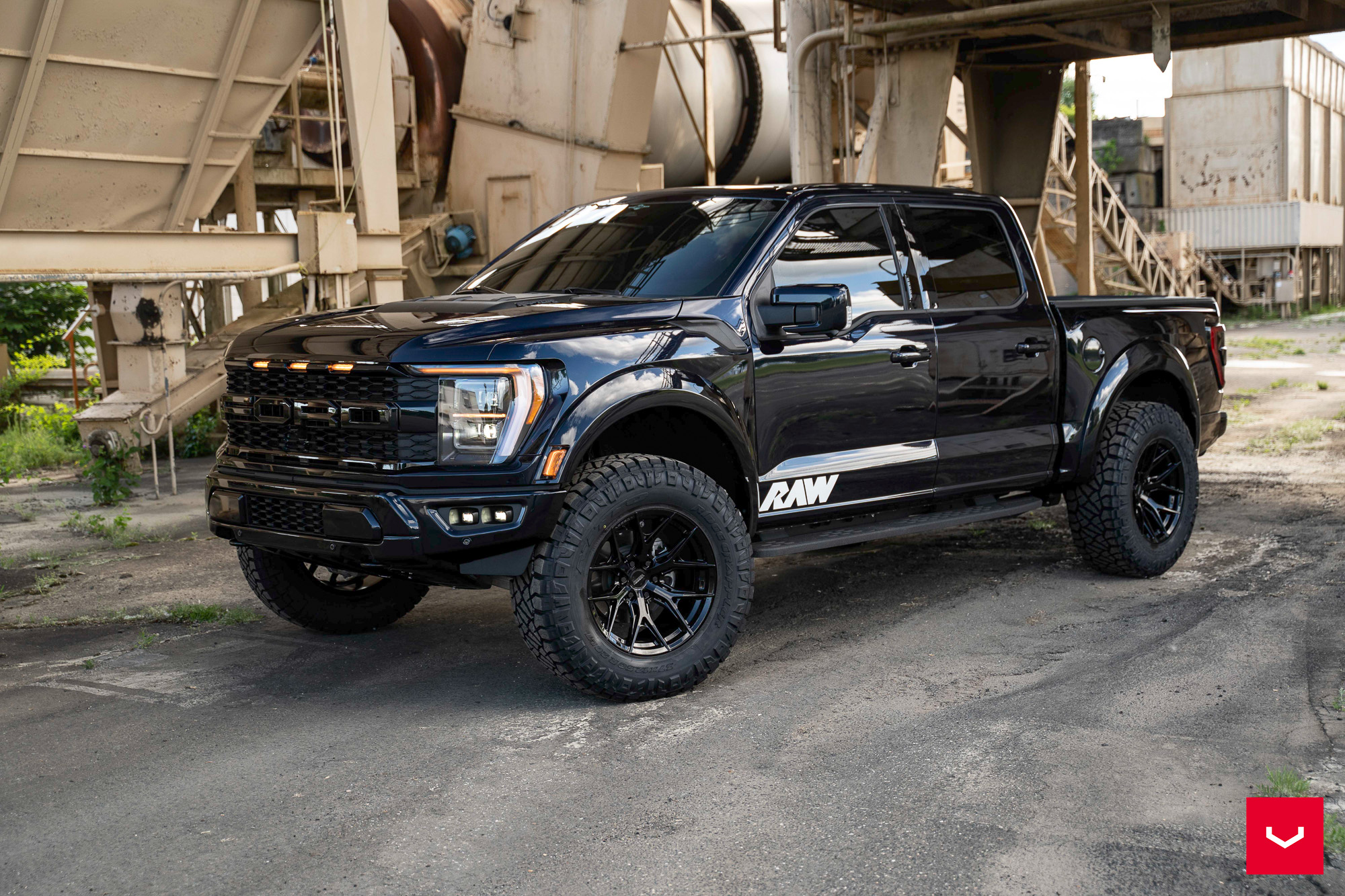 FORD RAPTOR - HYBRID FORGED SERIES: HF6-4 - Vossen Wheels