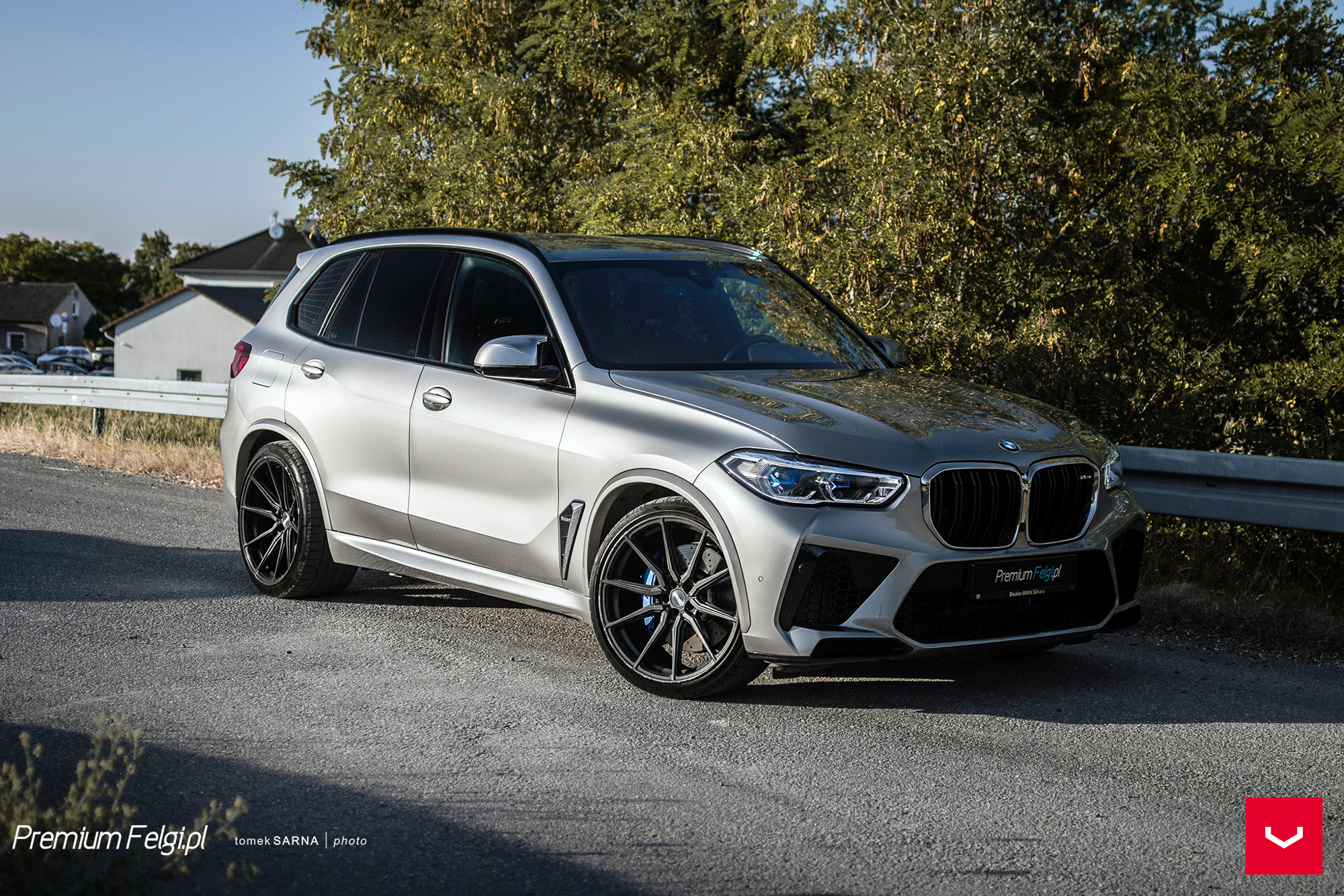 BMW X5M - HYBRID FORGED SERIES: HF-3 - Vossen Wheels