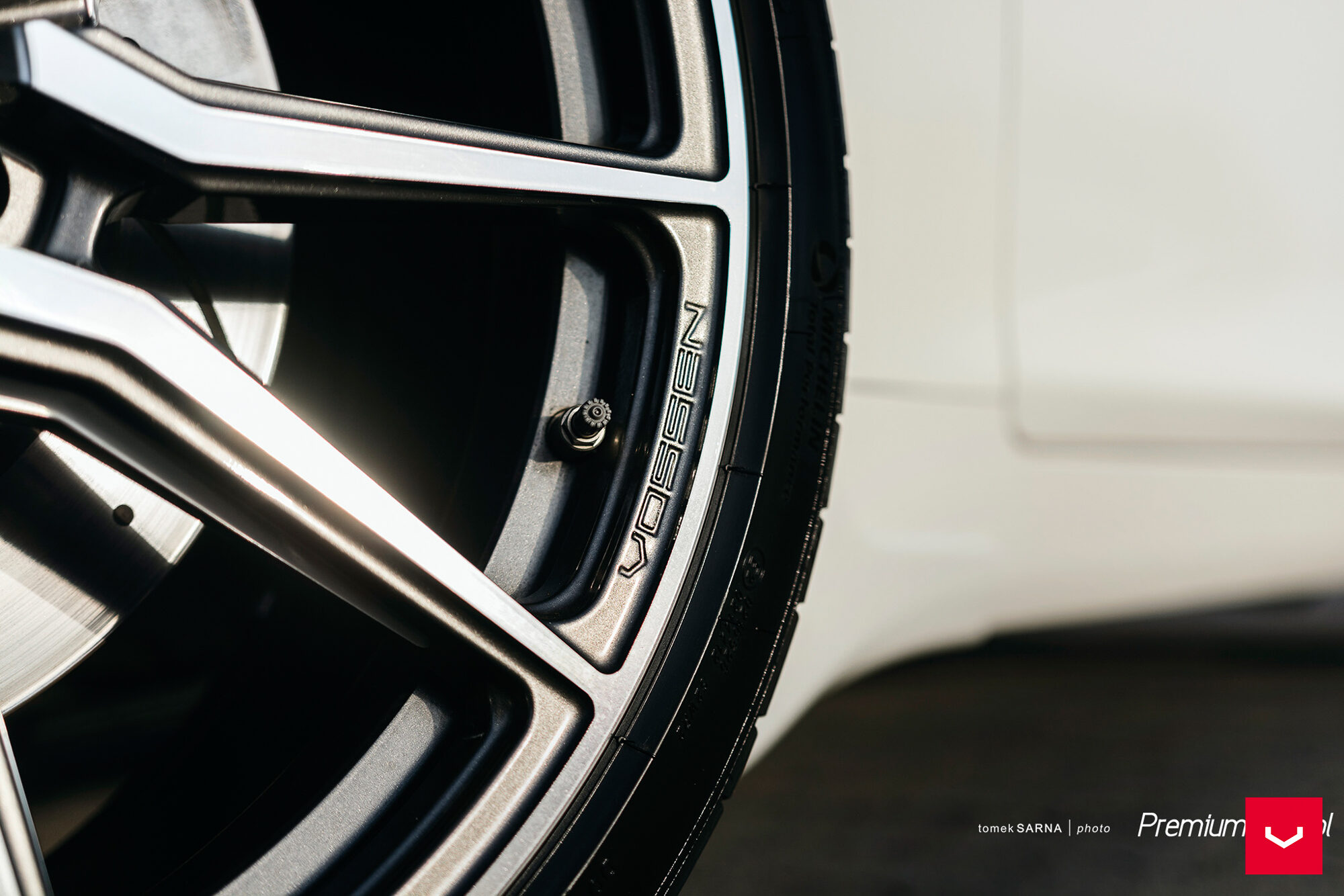 INFINITI Q50 S - HYBRID FORGED SERIES: HF-3 - Vossen Wheels
