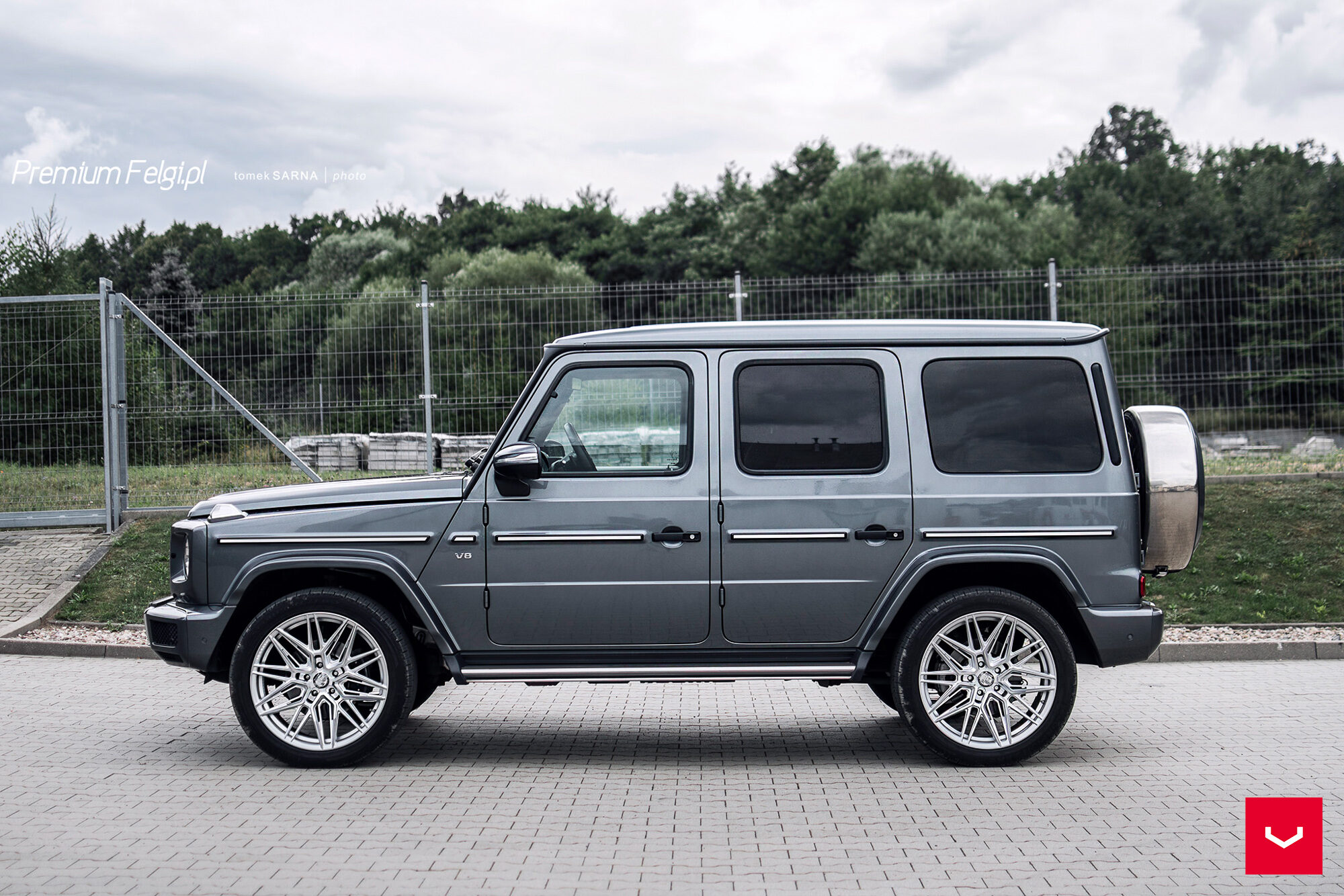 MERCEDES G500 W463 - HYBRID FORGED SERIES: HF-7 - Vossen Wheels