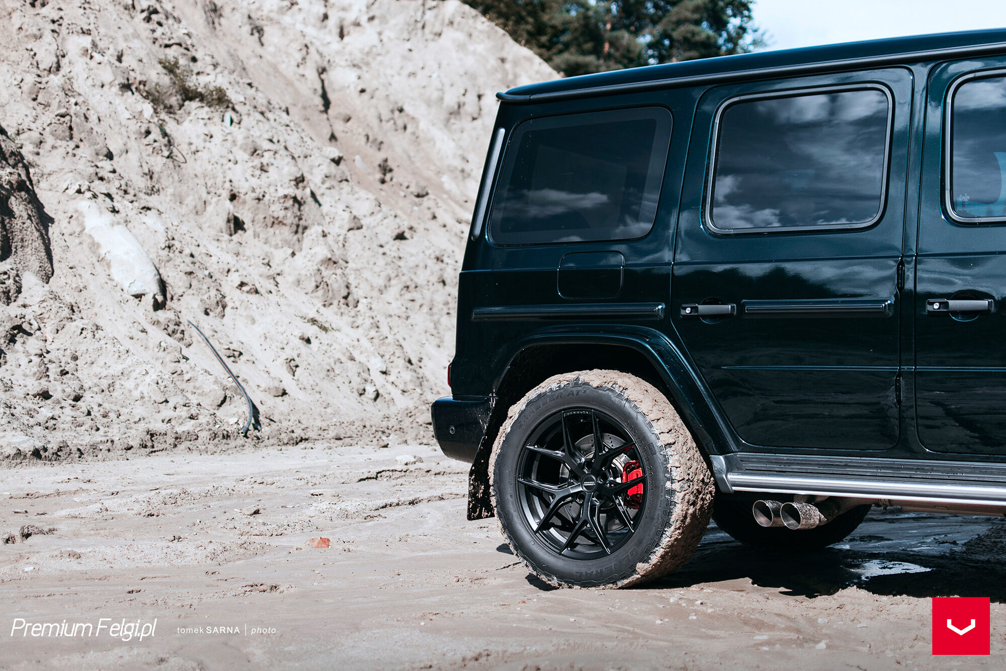 MERCEDES G63 AMG - HYBRID FORGED SERIES: HF-5 - Vossen Wheels
