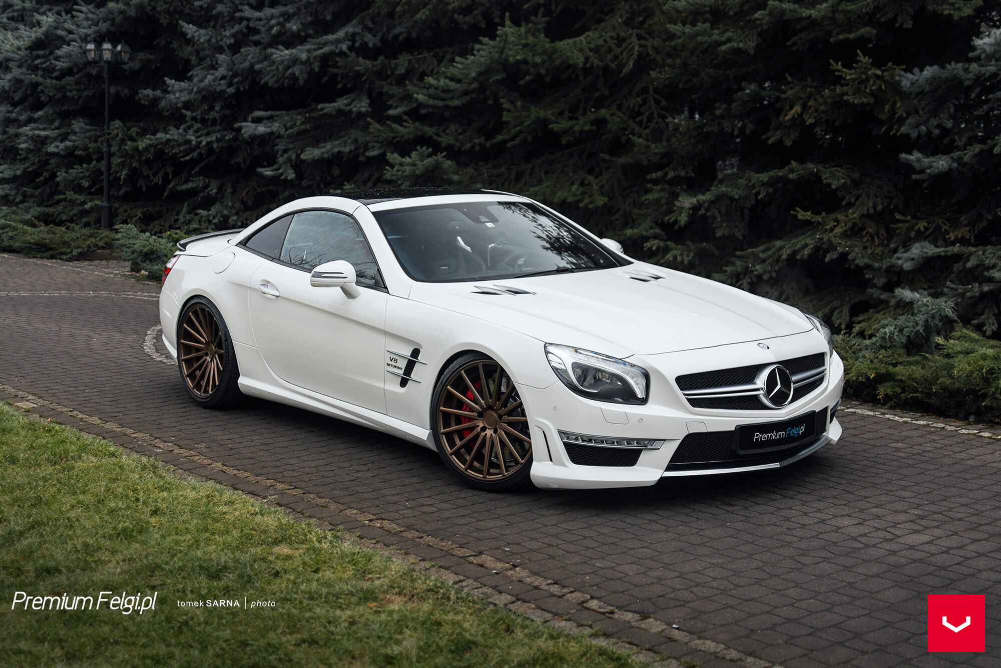 MERCEDES SL63 AMG - HYBRID FORGED SERIES: VFS-2 - Vossen Wheels