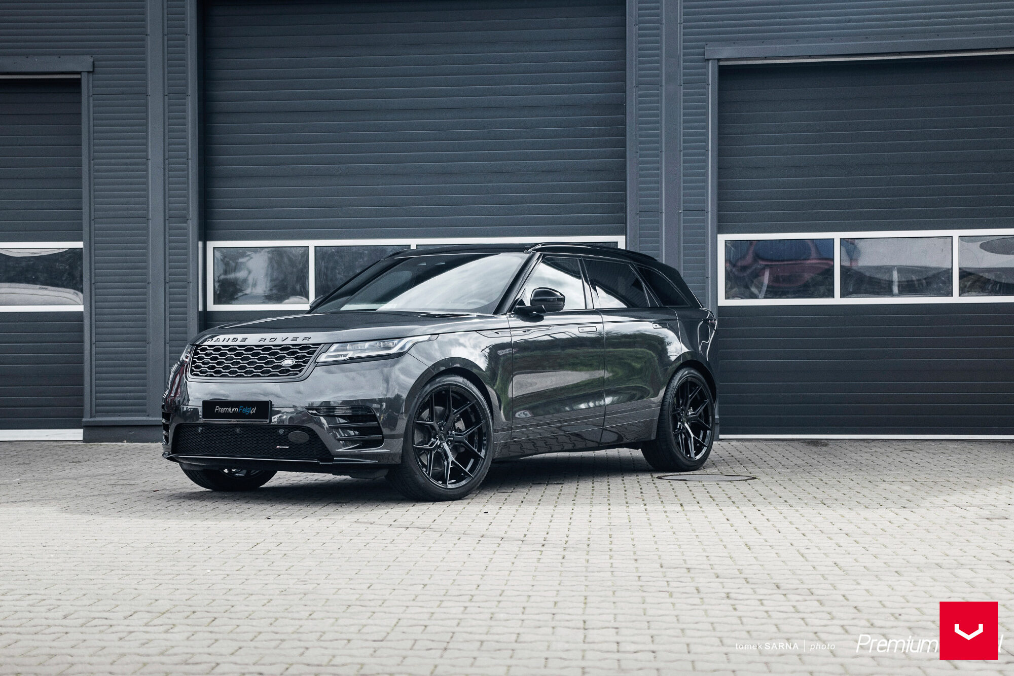 RANGE ROVER VELAR - HYBRID FORGED SERIES: HF-5 - Vossen Wheels