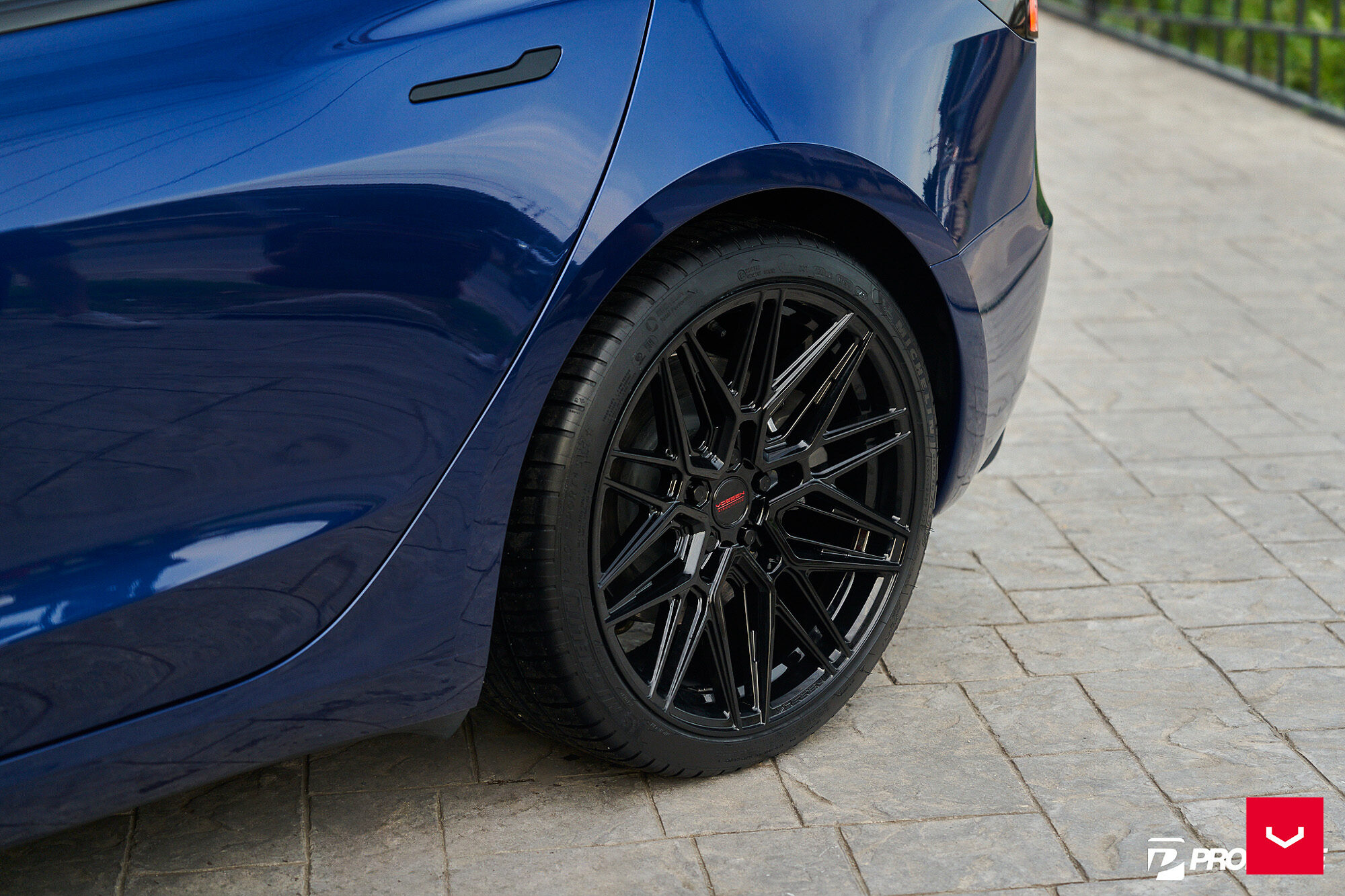 TESLA MODEL 3 HIGHLAND - HYBRID FORGED SERIES: HF-7 - Vossen Wheels