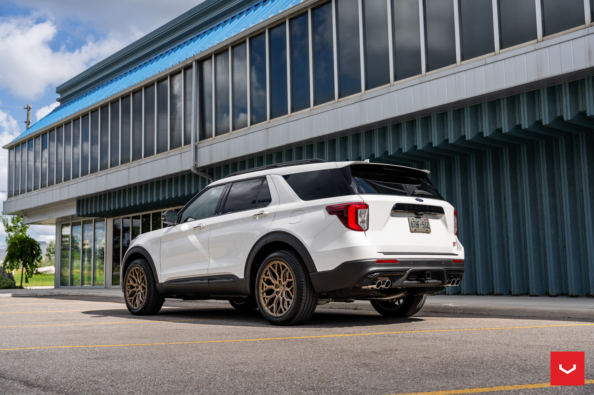 FORD EXPLORER ST - HYBRID FORGED SERIES: HF-2 - Vossen Wheels