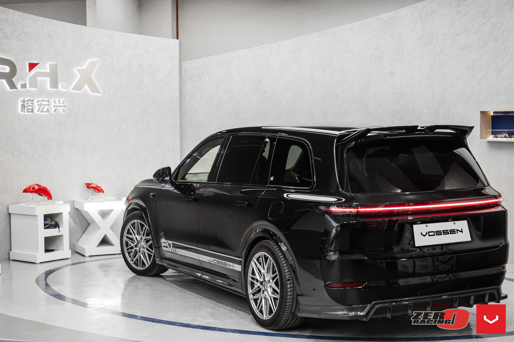 LIXIANG L9 - HYBRID FORGED SERIES: HF7-EV - Vossen Wheels