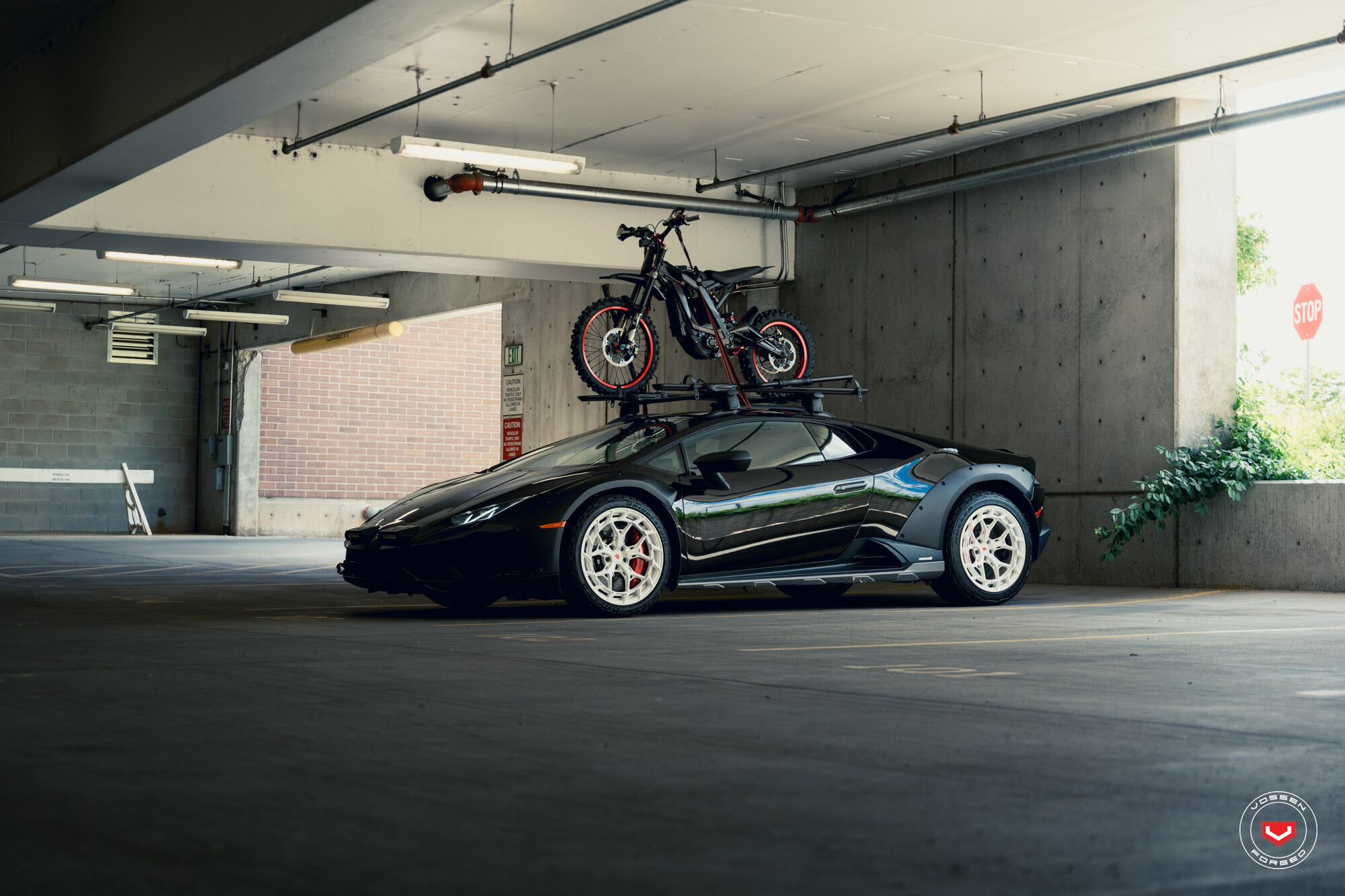 LAMBORGHINI HURACAN STERRATO - LC3 SERIES: LC3-01T - Vossen Wheels