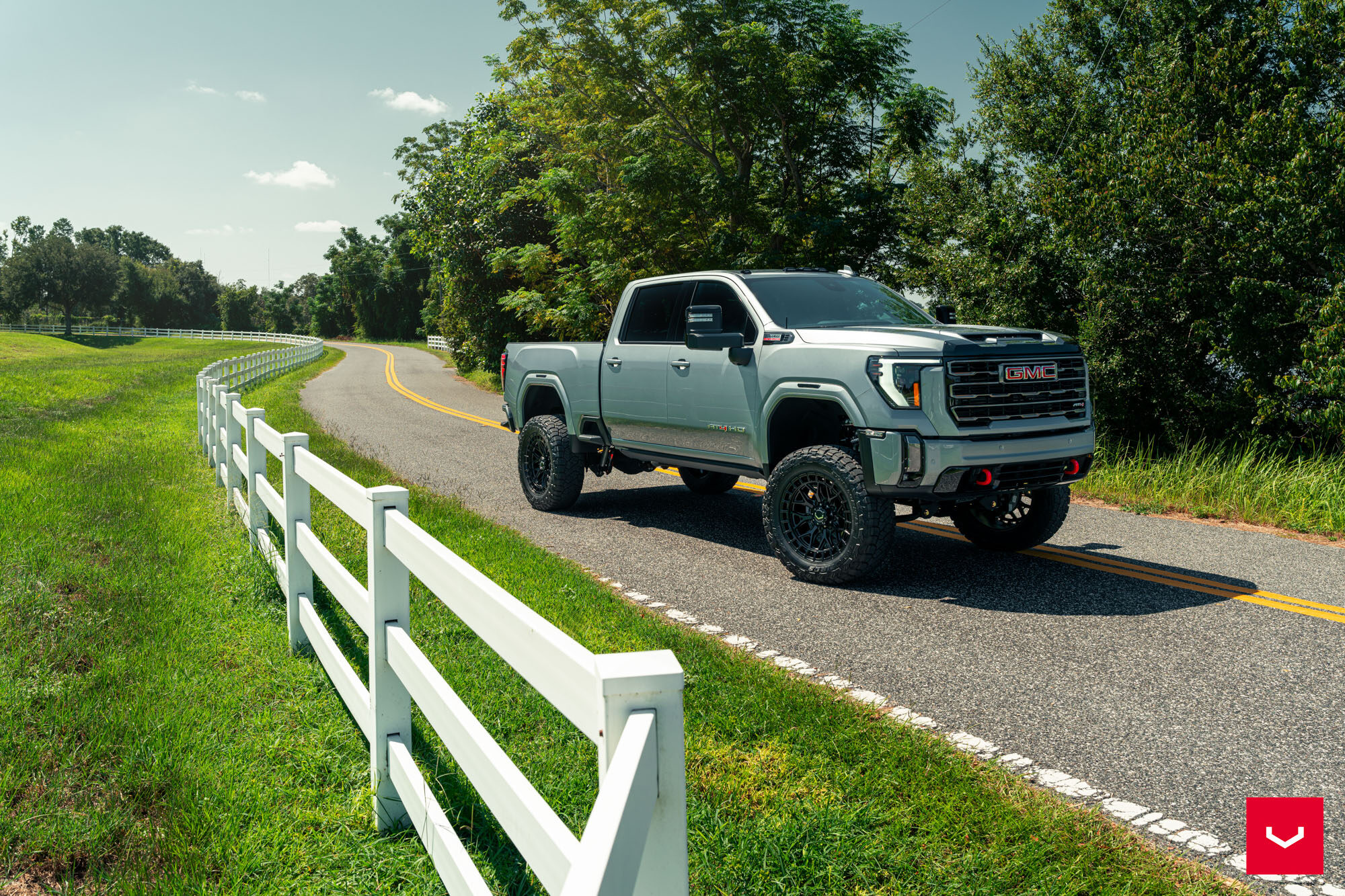 GMC 2500 AT4 HD - HFX Series : HFX-1 (8-Lug) - Vossen Wheels