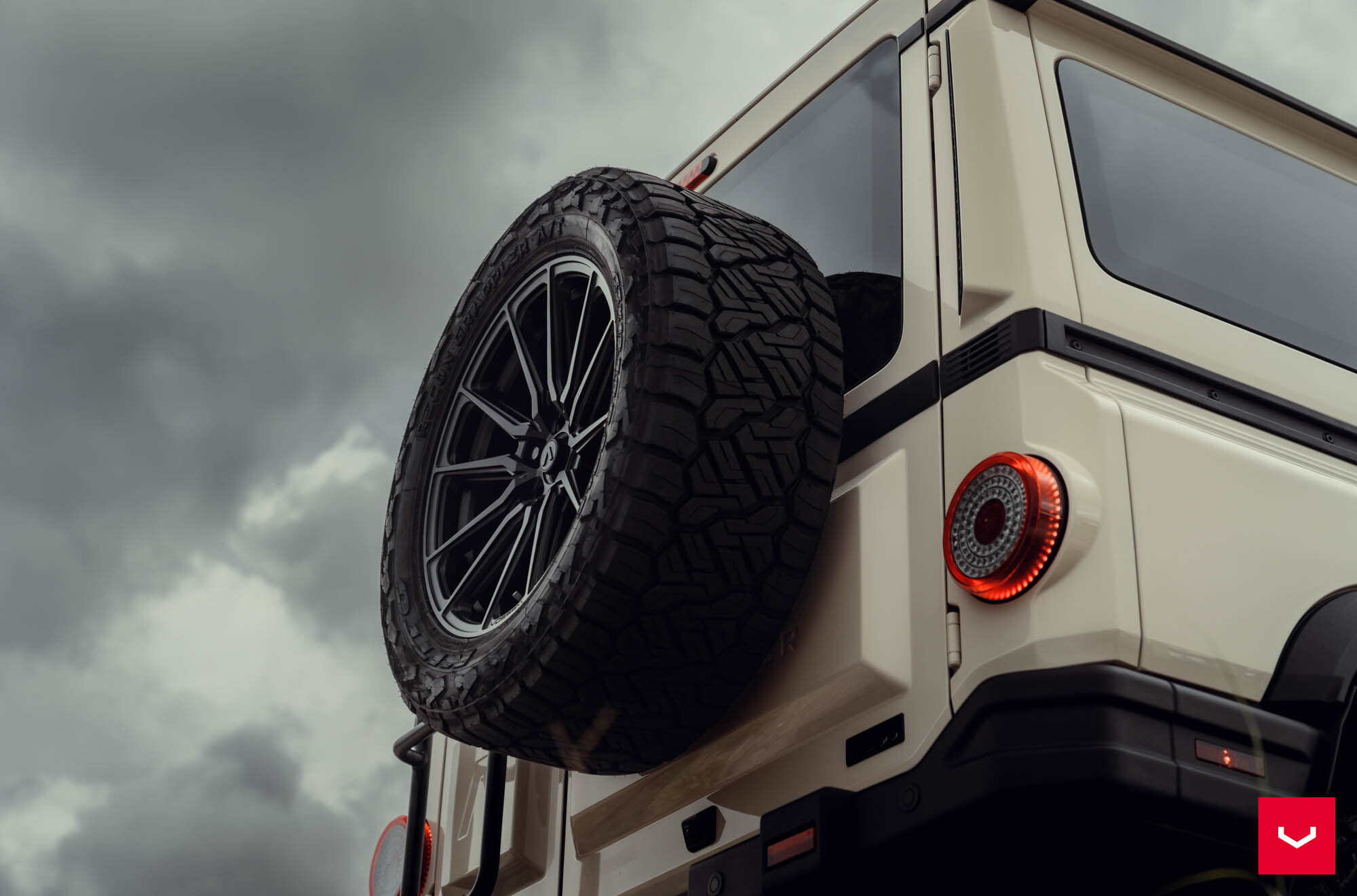 INEOS Grenadier - Hybrid Forged Series: HF6-1 - Vossen Wheels