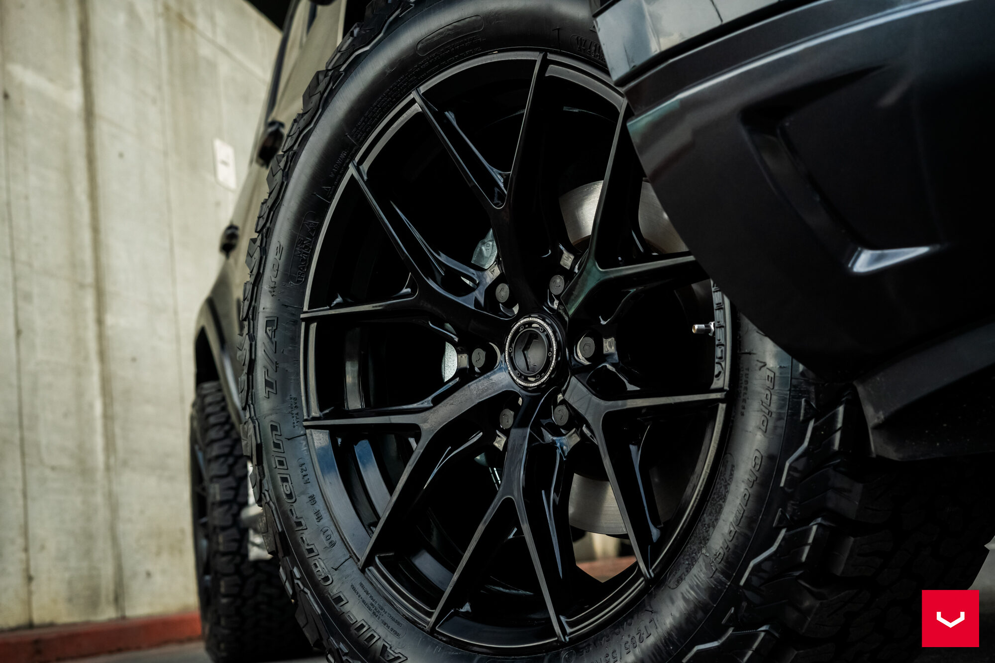 Lexus GX550 - Hybrid Forged Series: HF6-4 - Vossen Wheels