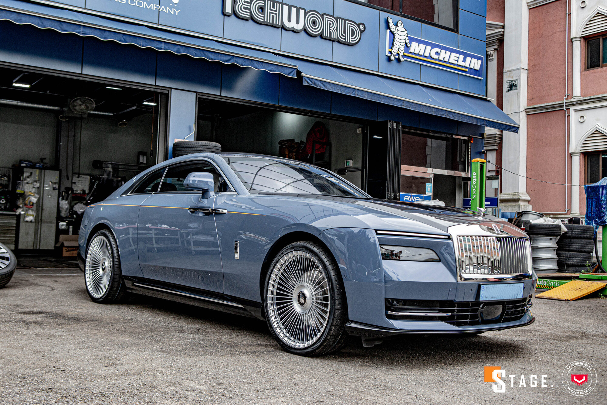 ROLLS-ROYCE SPECTRE - SERIES 17: S17-16 - Vossen Wheels