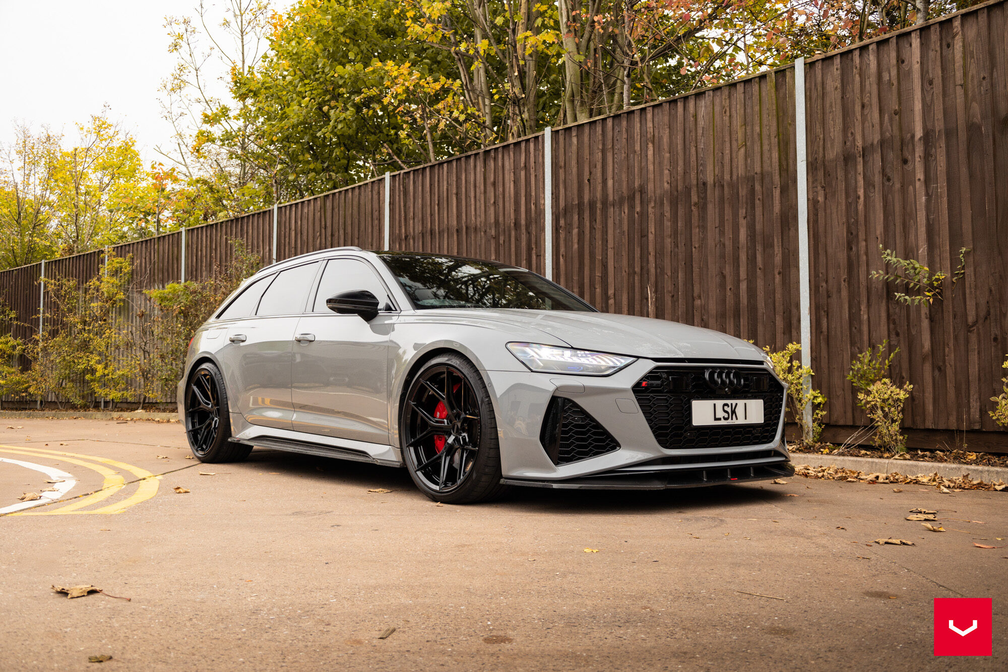 Audi RS6 - Hybrid Forged Series: HF-5 - Vossen Wheels