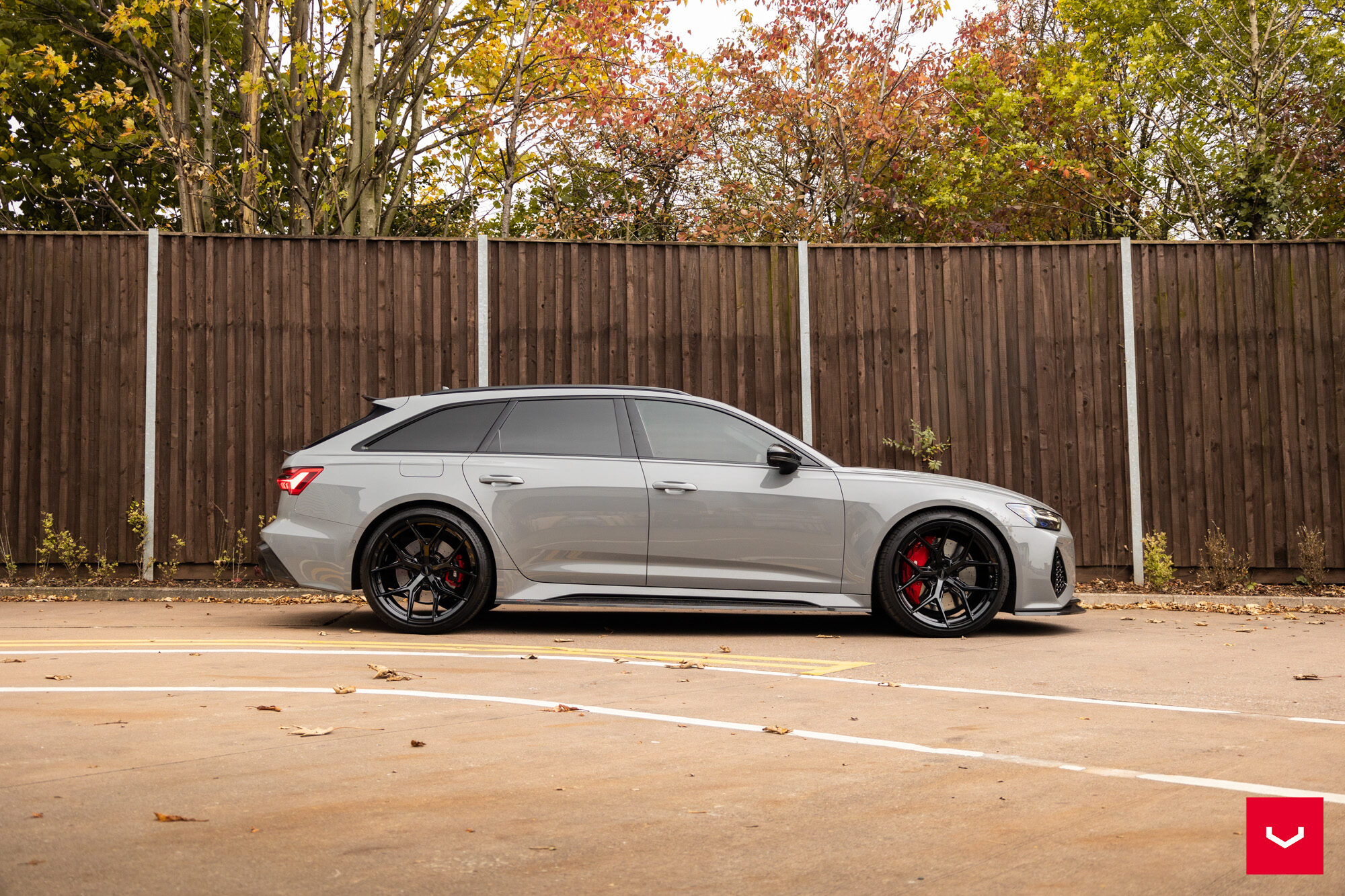 Audi RS6 - Hybrid Forged Series: HF-5 - Vossen Wheels