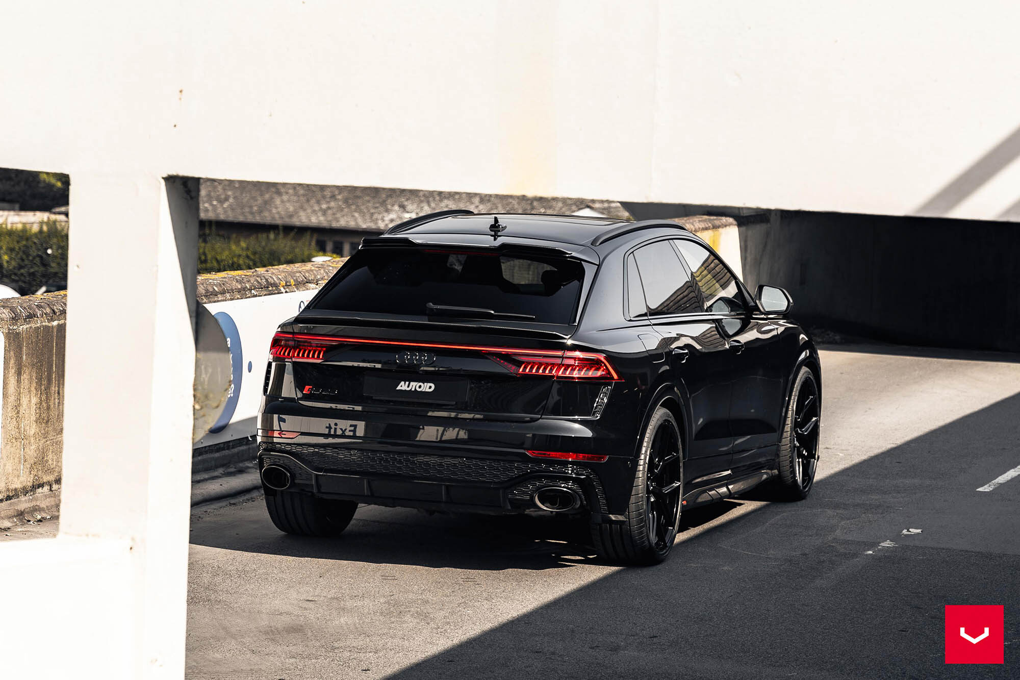 Audi RSQ8 - Hybrid Forged Series: HF-5 - Vossen Wheels