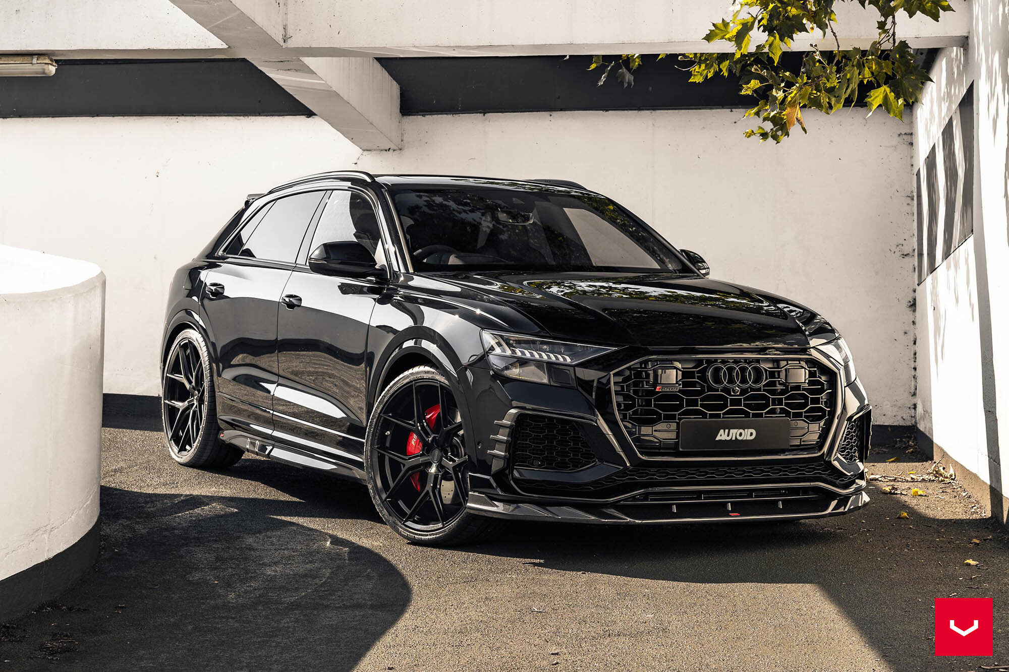 Audi RSQ8 - Hybrid Forged Series: HF-5 - Vossen Wheels