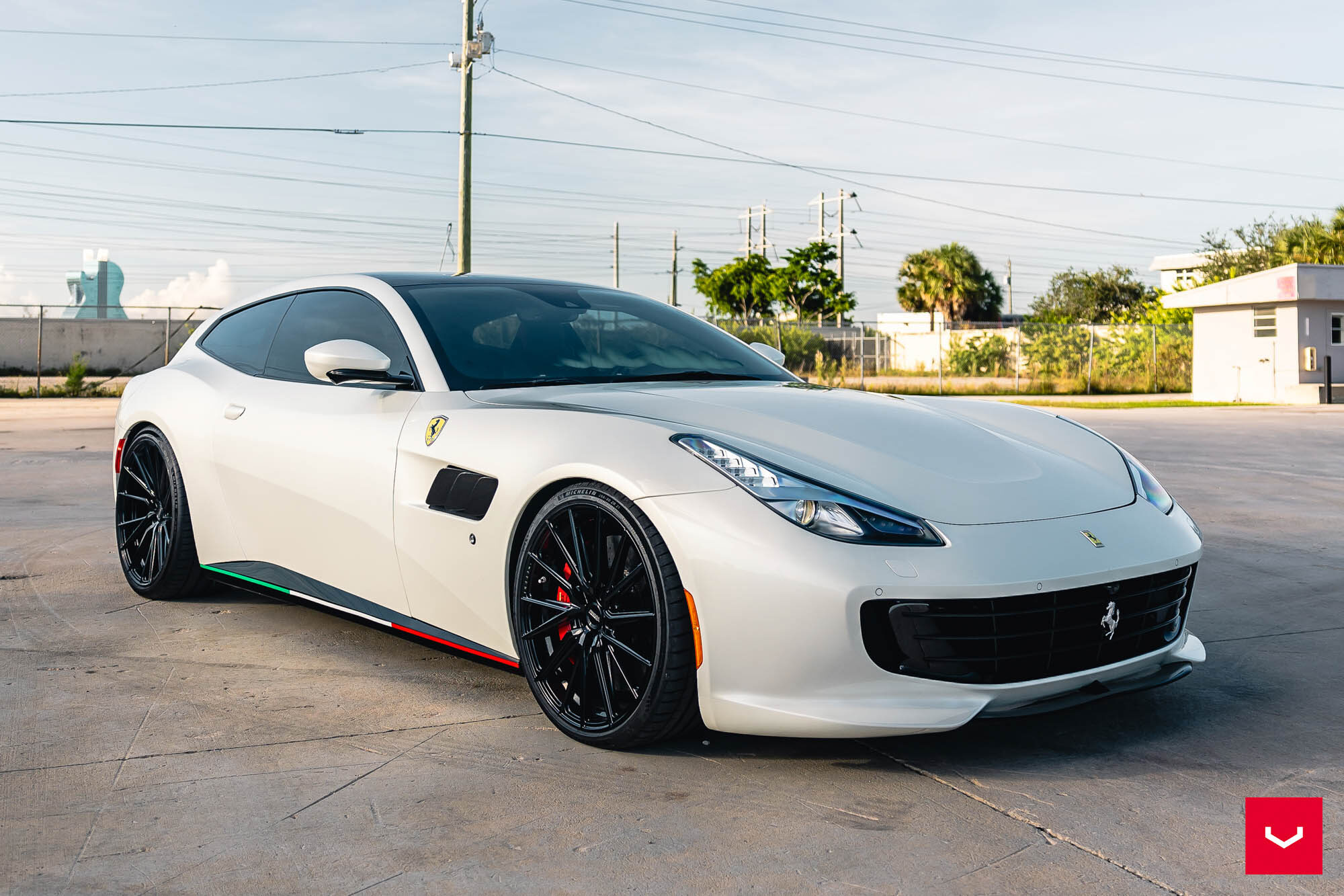 Ferrari GTC4 Lusso - Hybrid Forged Series: HF-4T - Vossen Wheels
