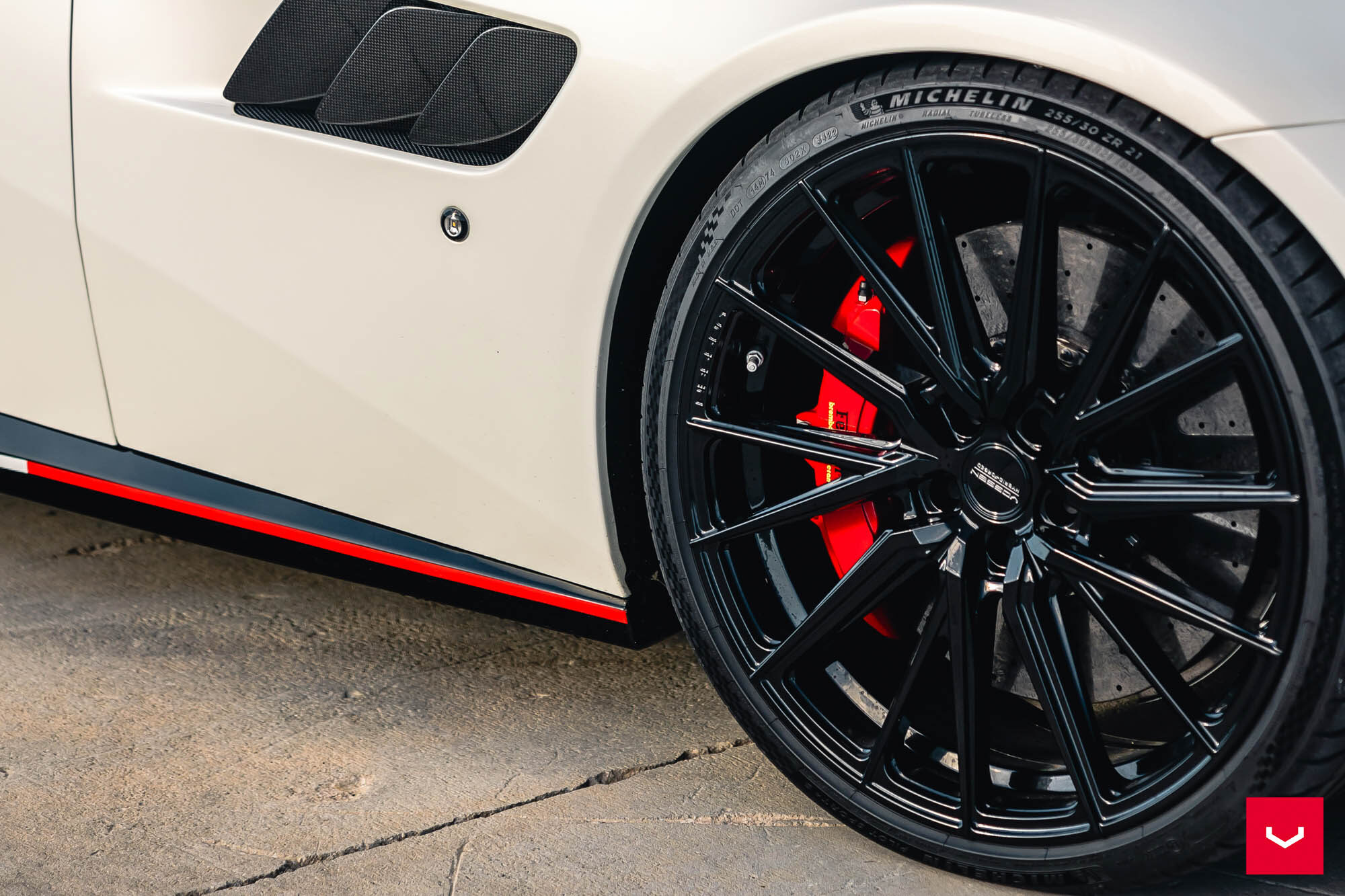 Ferrari GTC4 Lusso - Hybrid Forged Series: HF-4T - Vossen Wheels