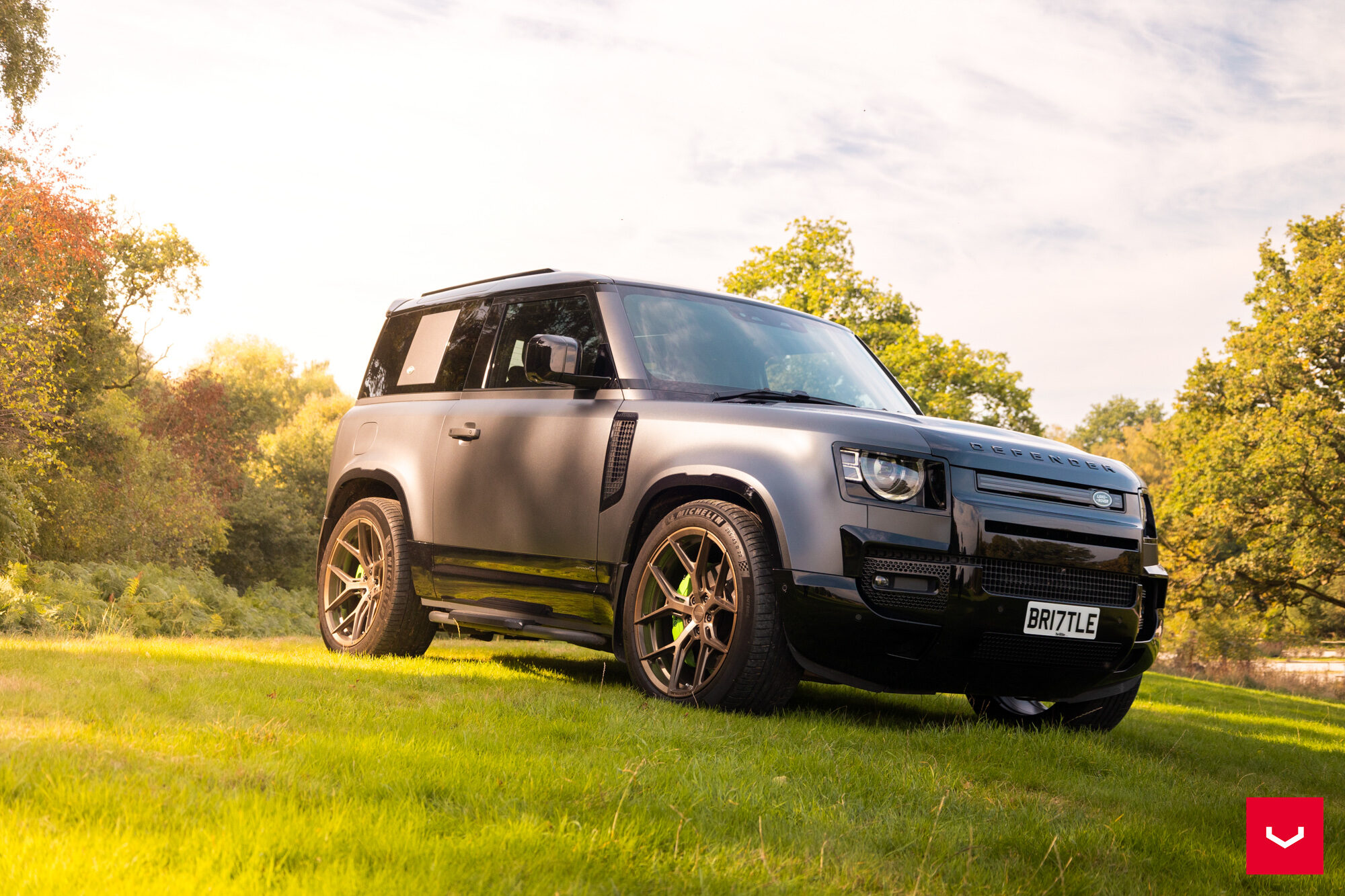 Land Rover Defender 90 - Hybrid Forged Series: HF-5 - Vossen Wheels