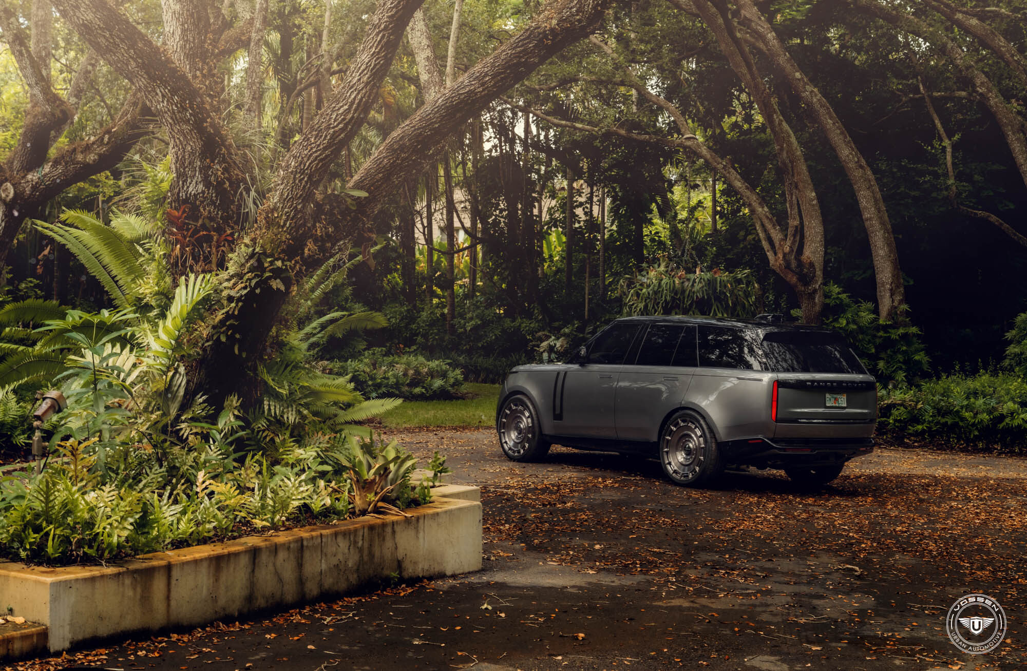 Land Rover Range Rover - Urban Automotive x Vossen Series: UV-7 ...