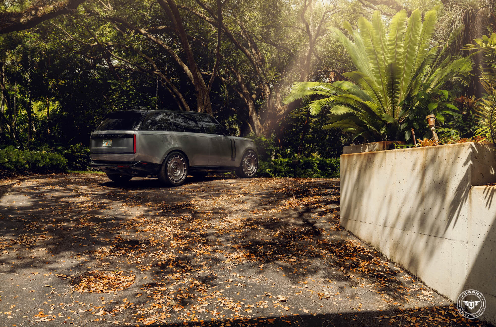 Land Rover Range Rover - Urban Automotive x Vossen Series: UV-7 ...