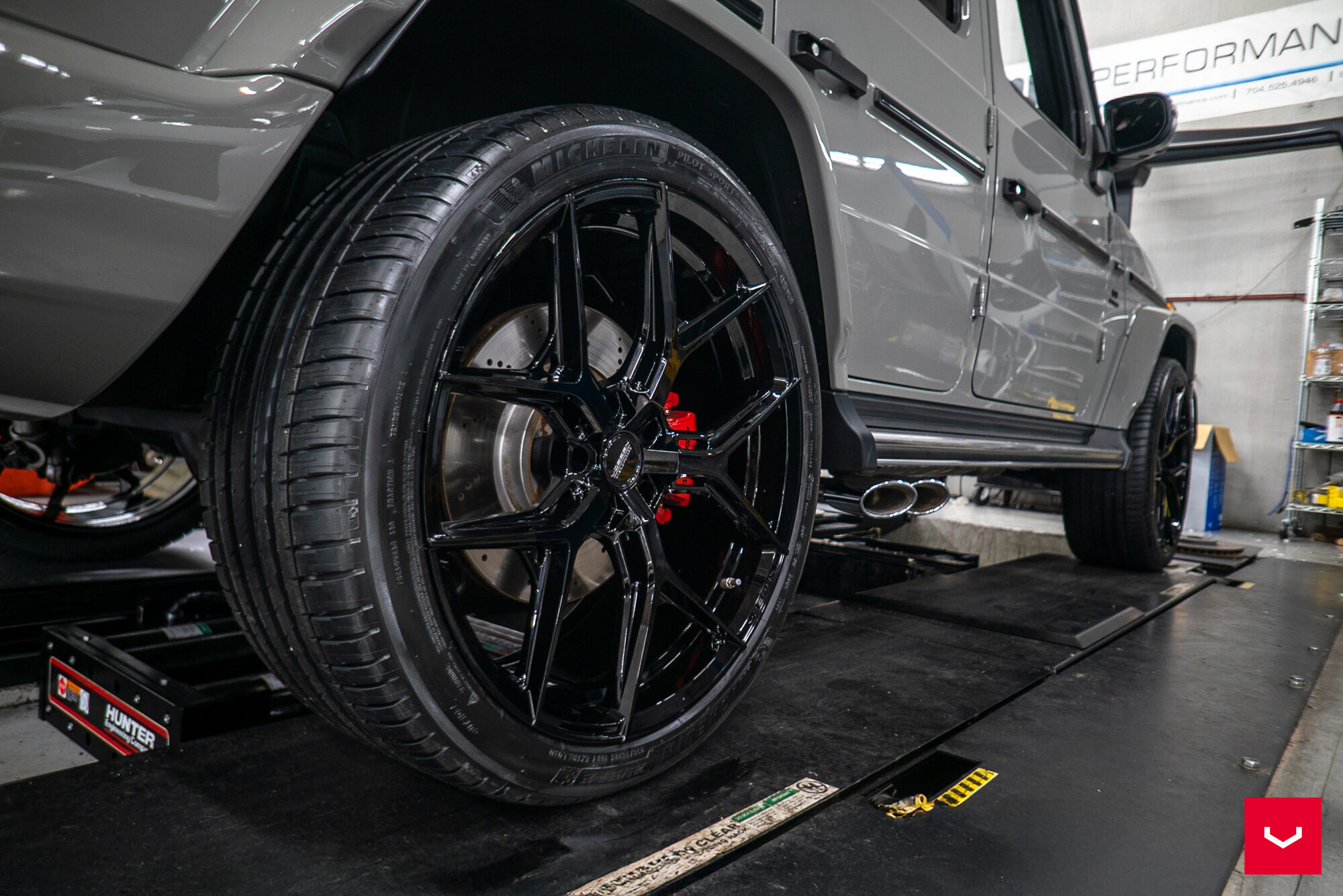 Mercedes-Benz G63 - Hybrid Forged Series: HF-5 - Vossen Wheels