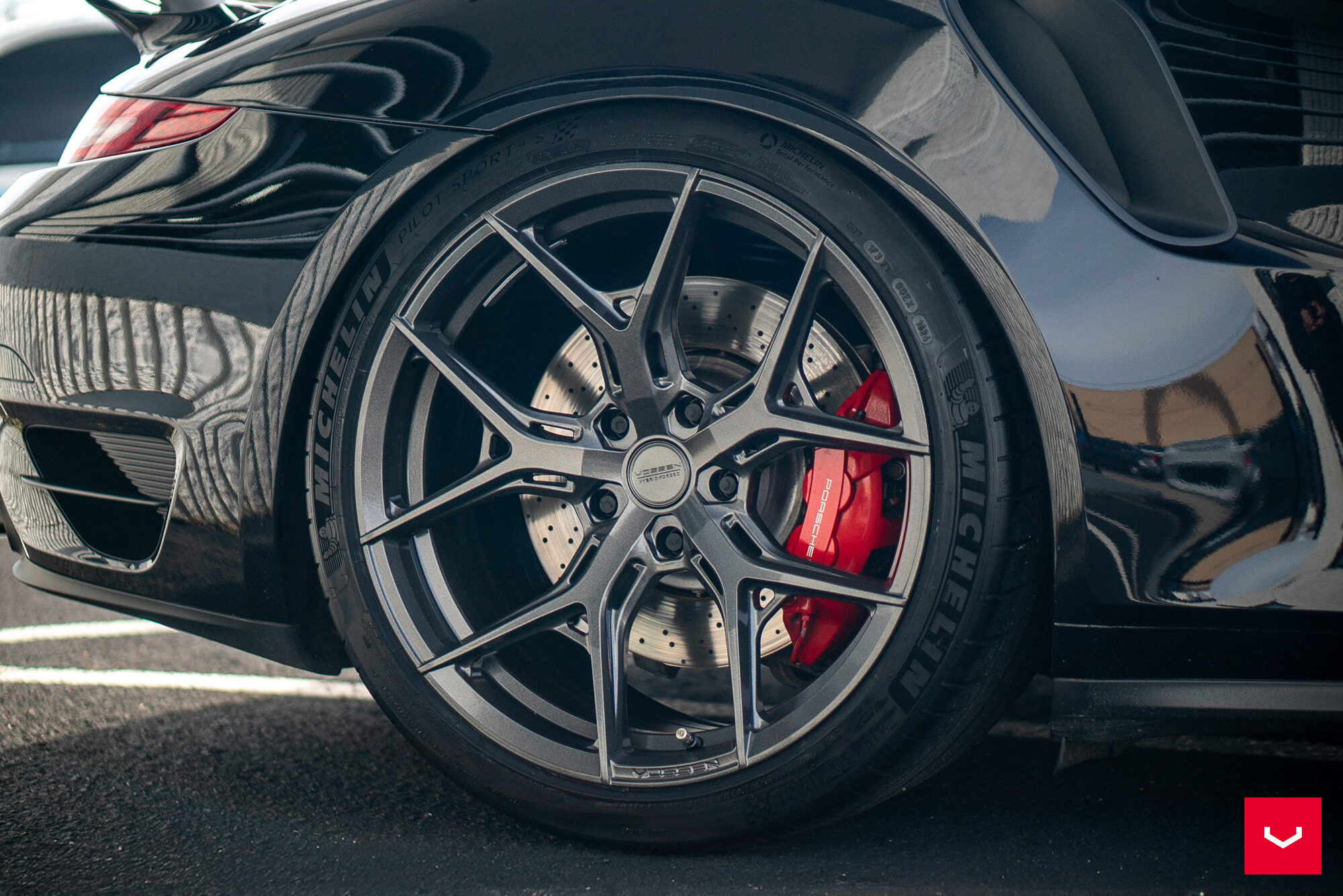 Porsche 911 Turbo Cabriolet - Hybrid Forged Series: HF-5 - Vossen Wheels