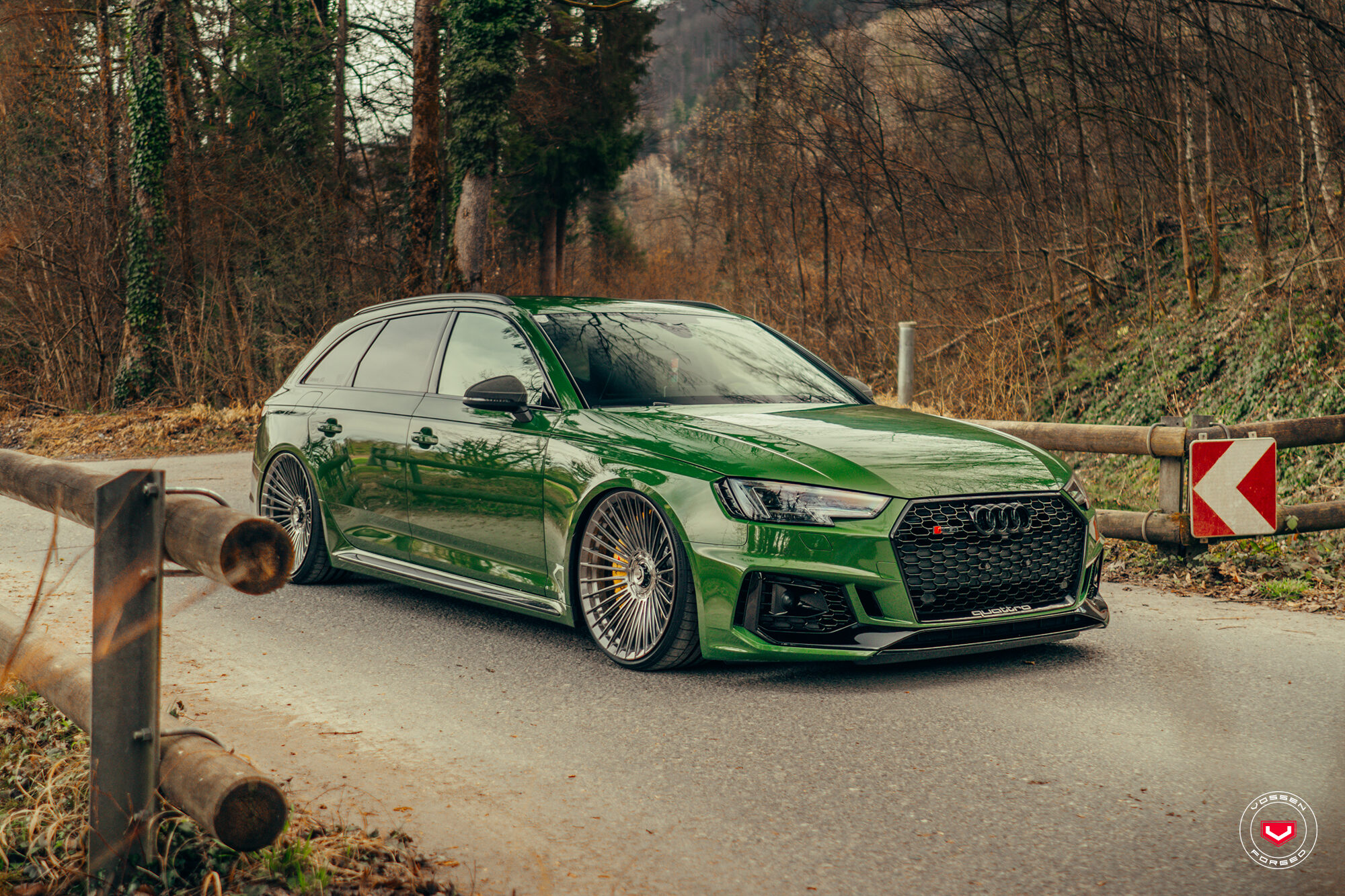 Audi RS4 - Series 17: S17-05 - Vossen Wheels
