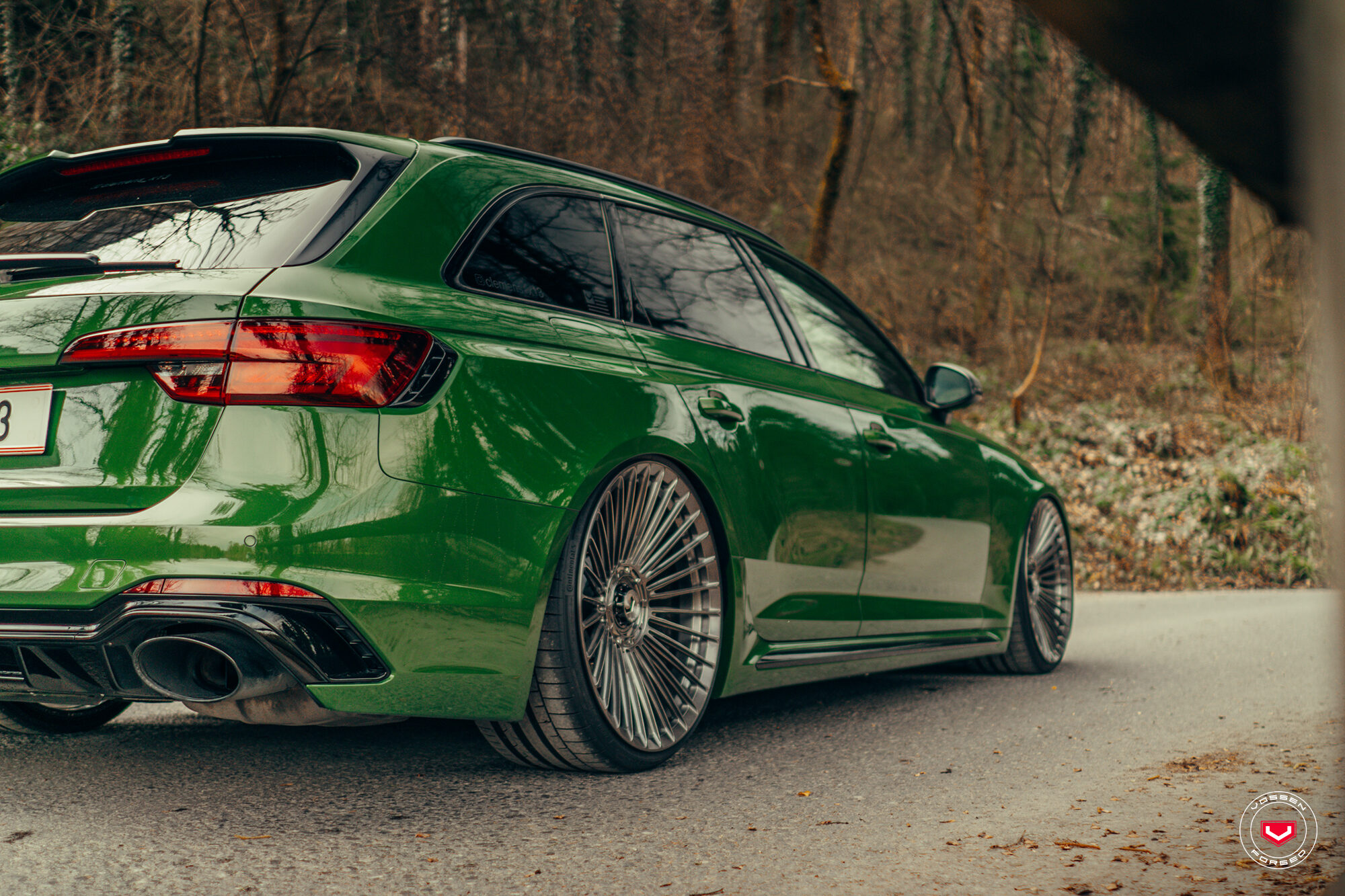 Audi RS4 - Series 17: S17-05 - Vossen Wheels