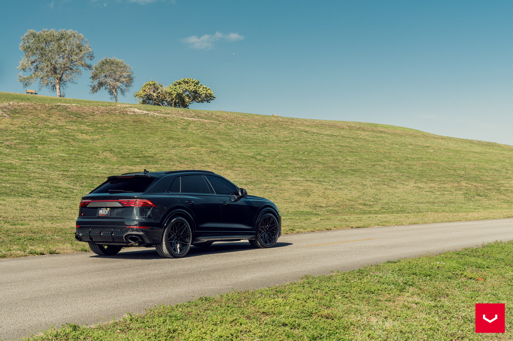 Audi RSQ8 - Hybrid Forged Series: HF-7 - Vossen Wheels